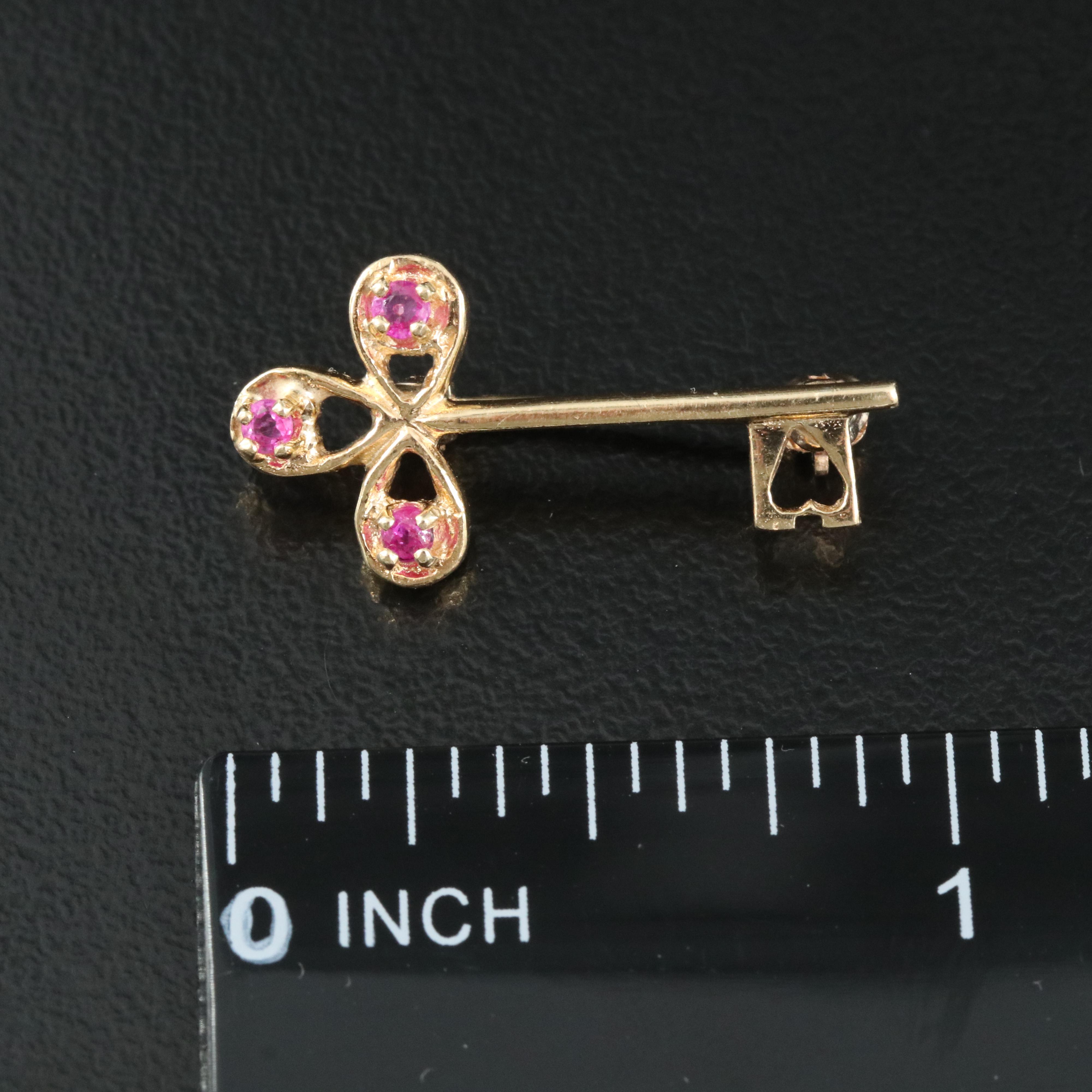 14K Ruby Skeleton Key Pin with Heart | EBTH