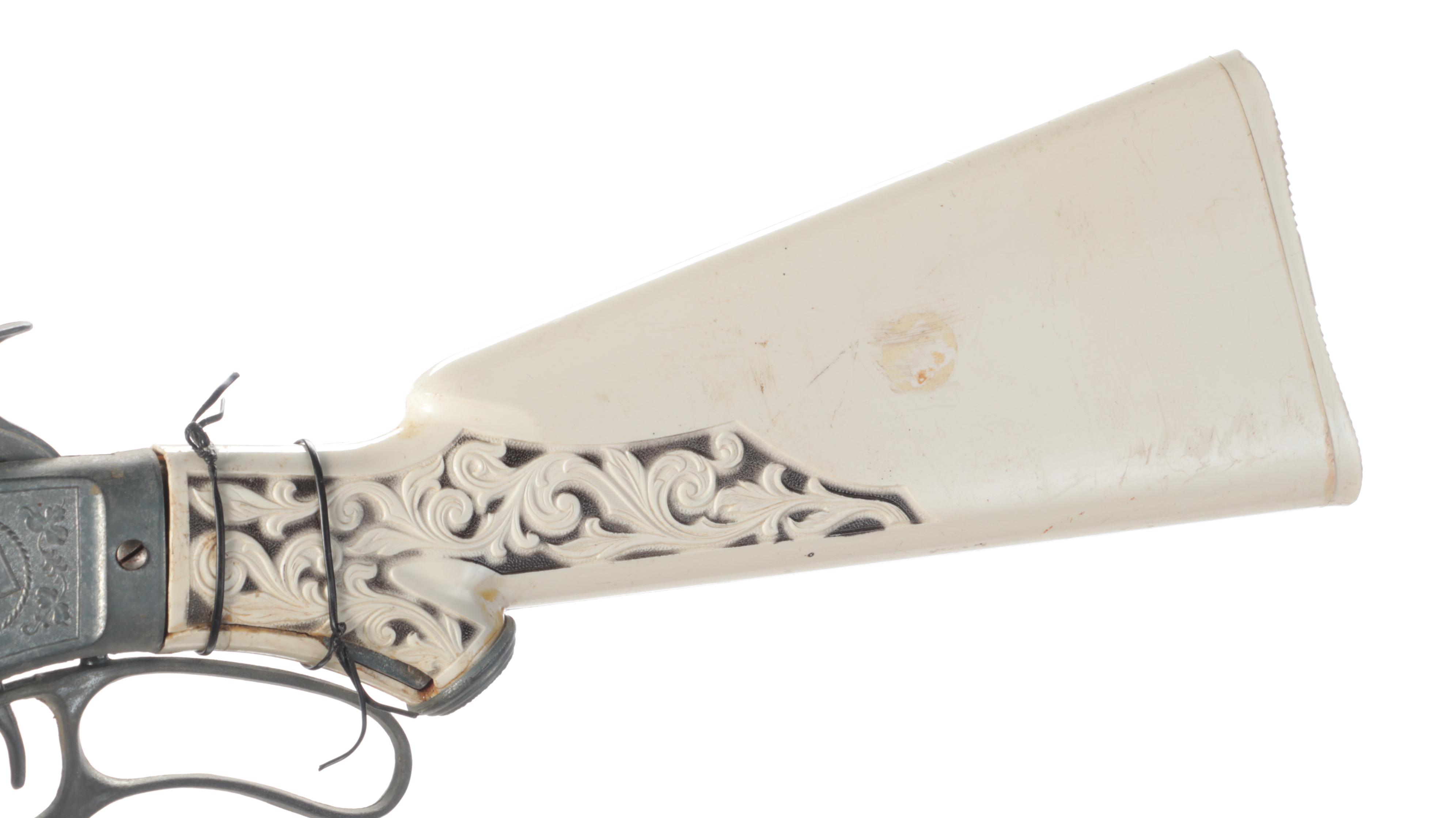 Hubley Toy Scout Rifle with Belt Buckles | EBTH