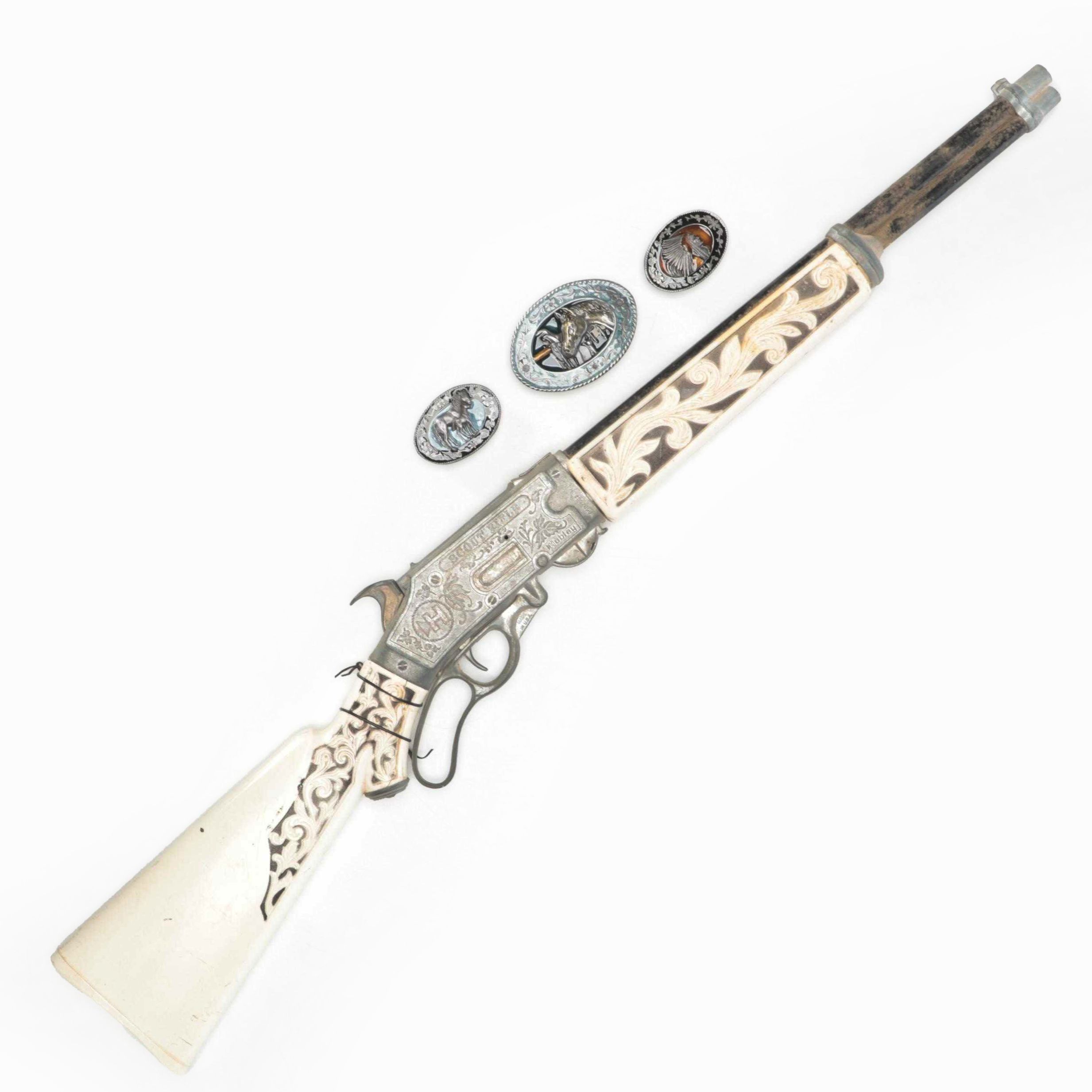Hubley Toy Scout Rifle with Belt Buckles | EBTH