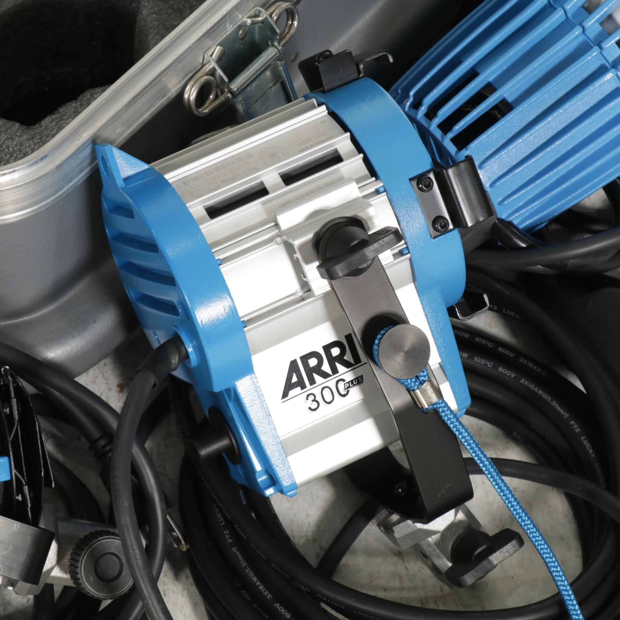 ARRI Lighting Kit with ARRI 150, 300, 650, and 750 Plus Lights ...