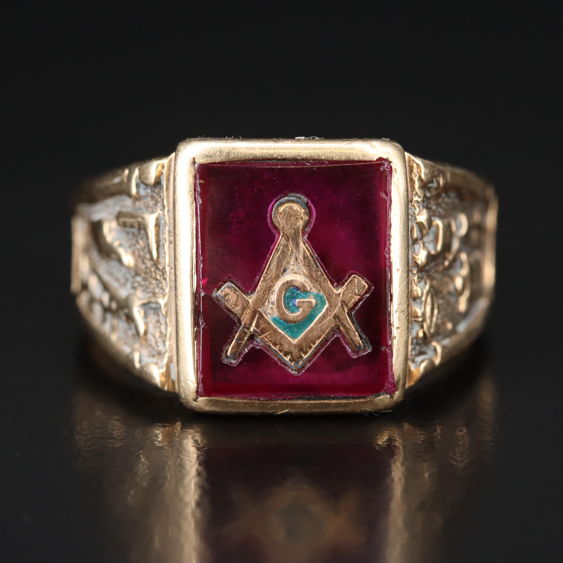 Vintage 10K Masonic Ruby Ring | EBTH