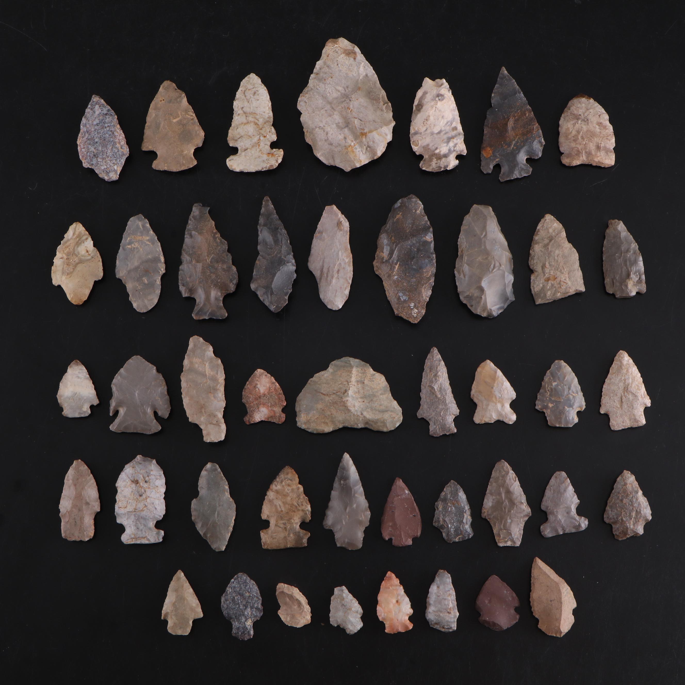 Knapped Stone Projectile Points and Arrowheads | EBTH