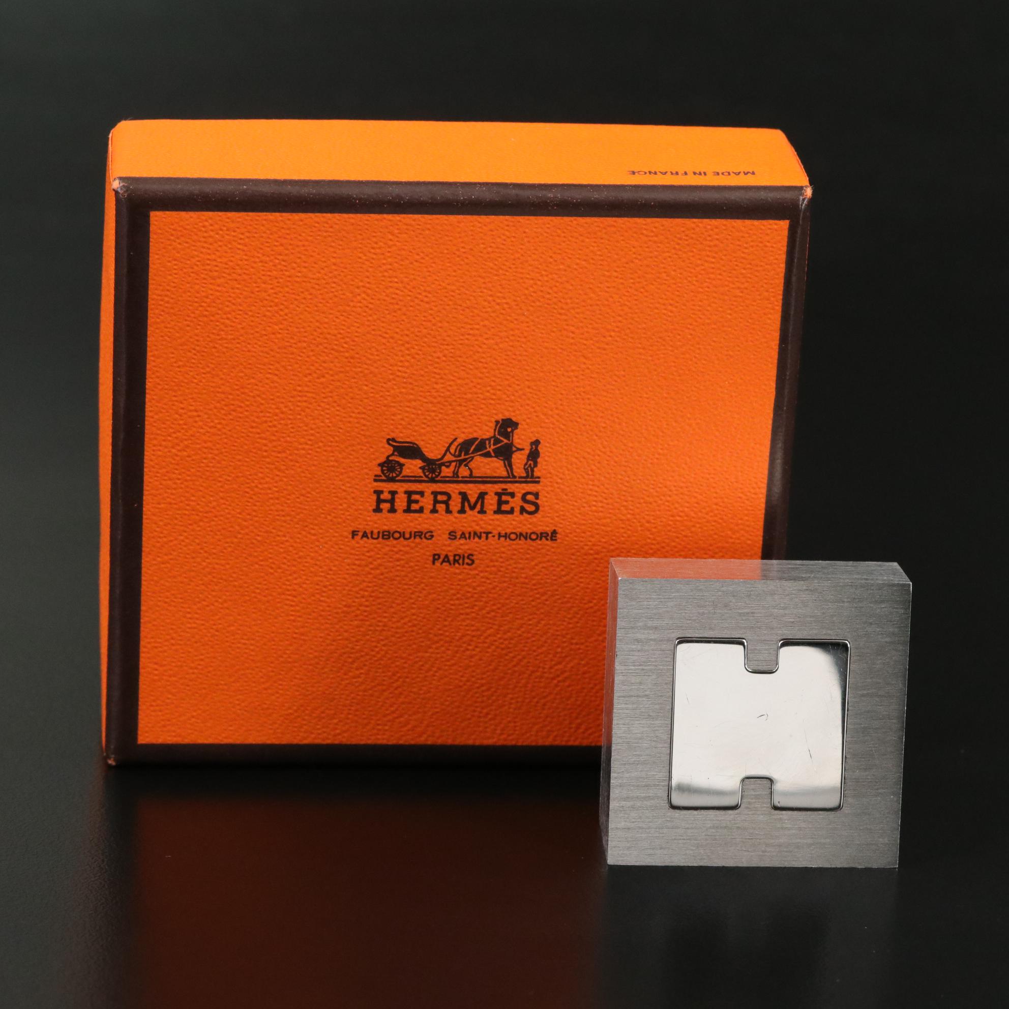 Hermès The Smile Brushed Metal Photo Stand | EBTH