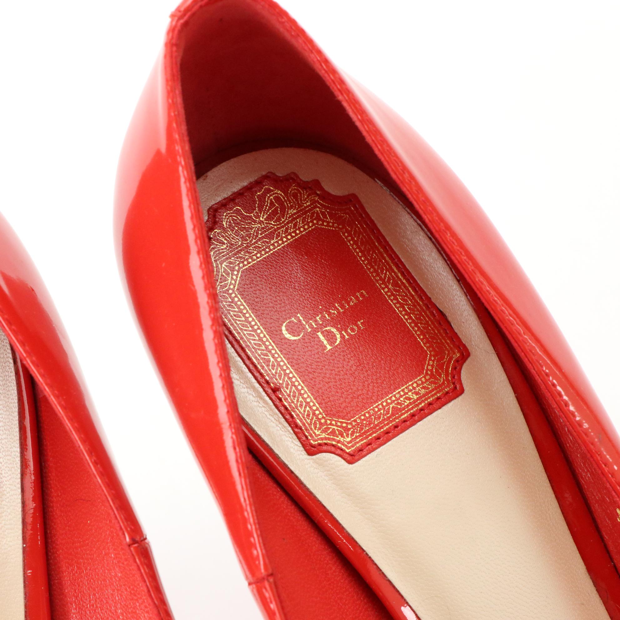 Christian Dior Candy Apple Red Patent Leather Peep-Toe Pumps | EBTH