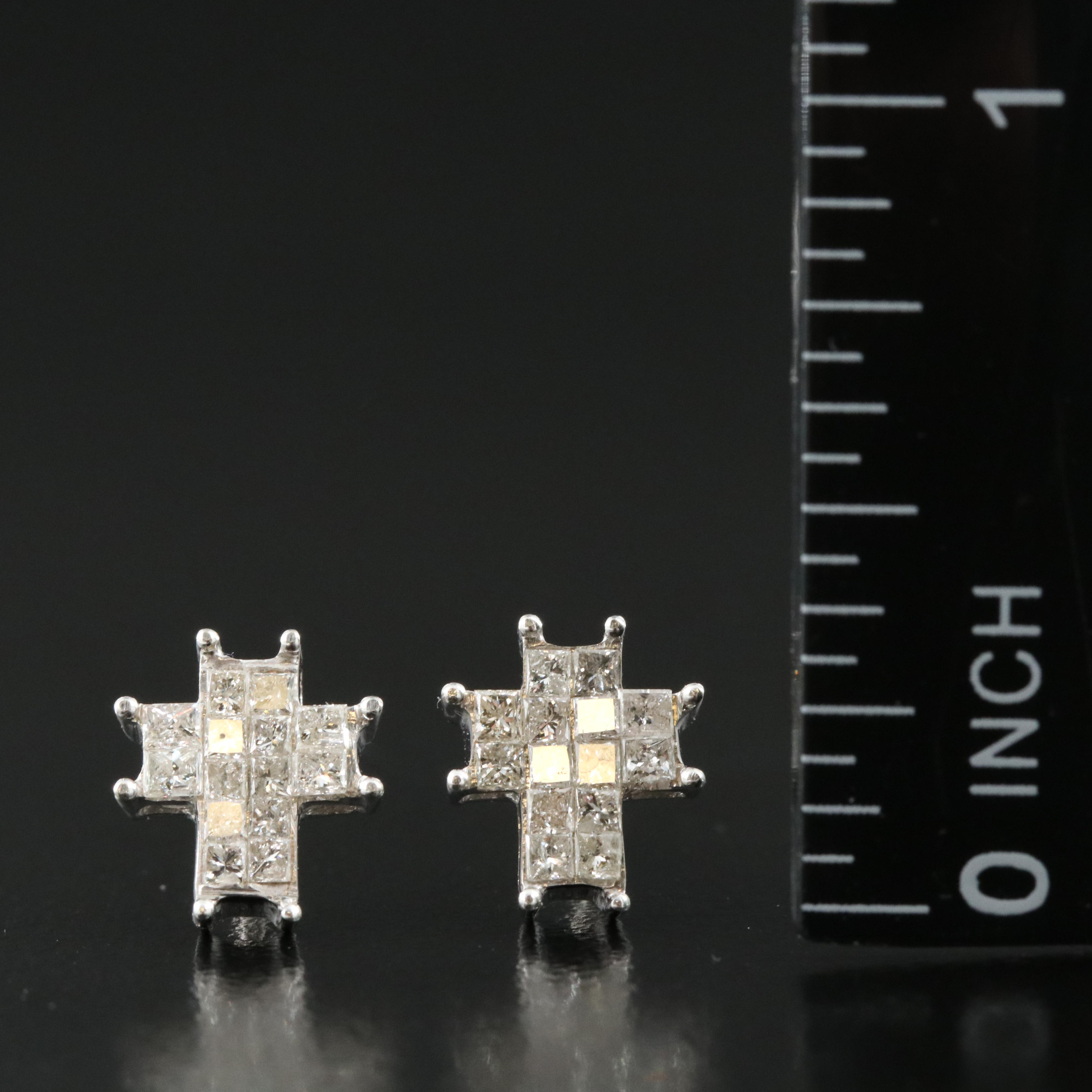 14K Diamond Cross Earrings | EBTH