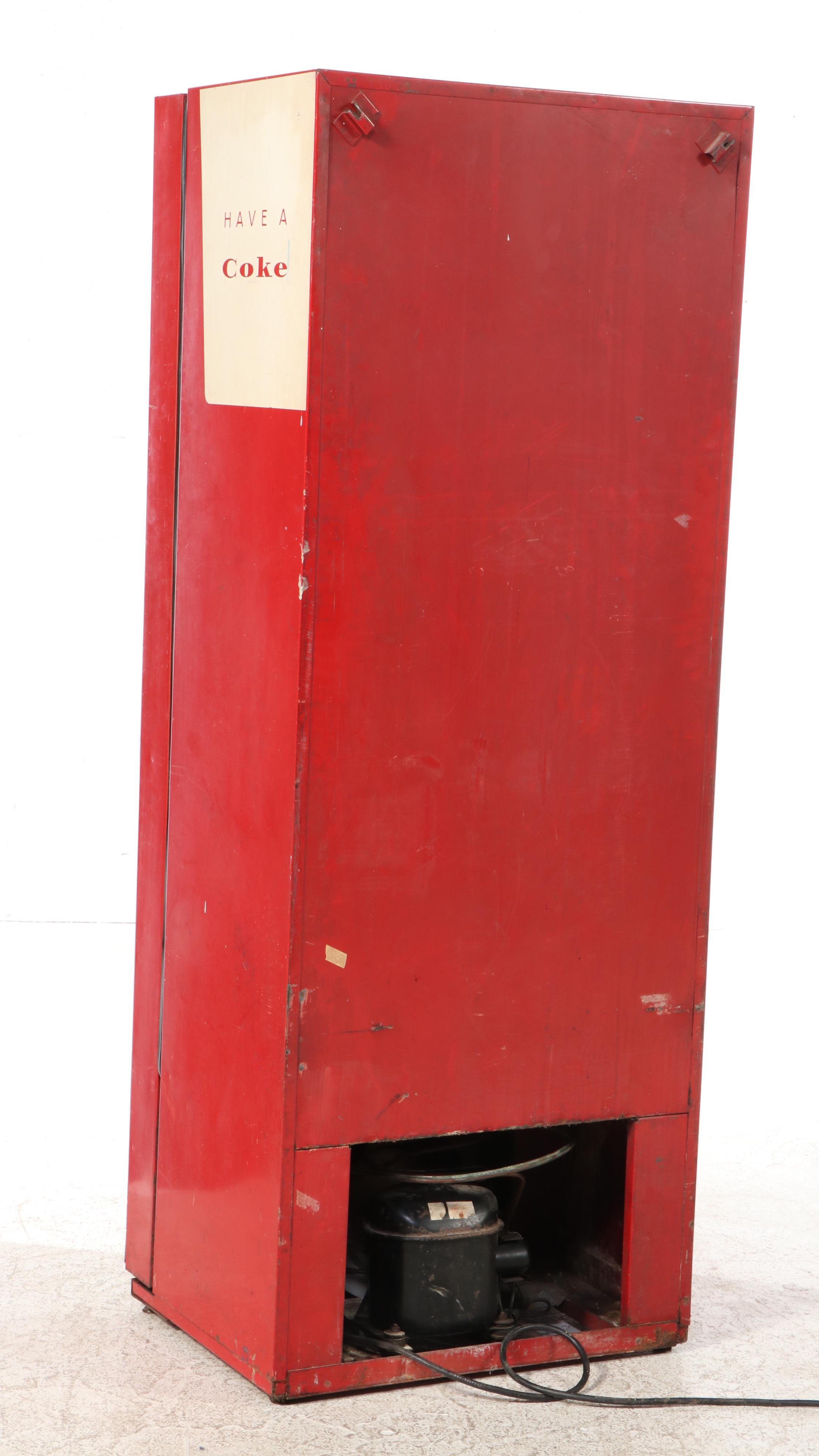 Cavalier Coca-Cola CS-96D Vending Machine, 1950s–1960s | EBTH