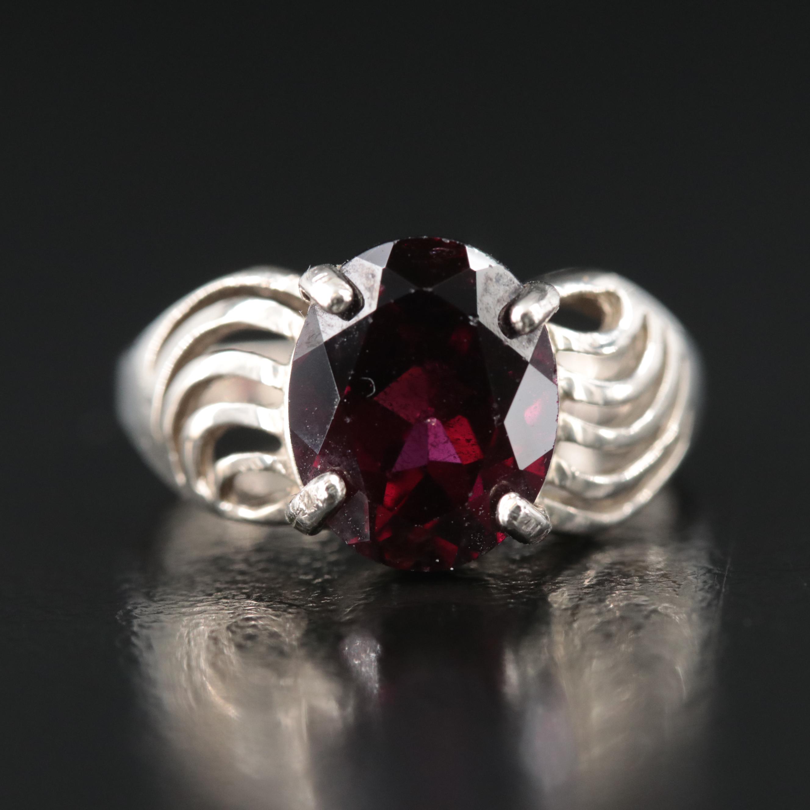 14K Garnet Ring | EBTH