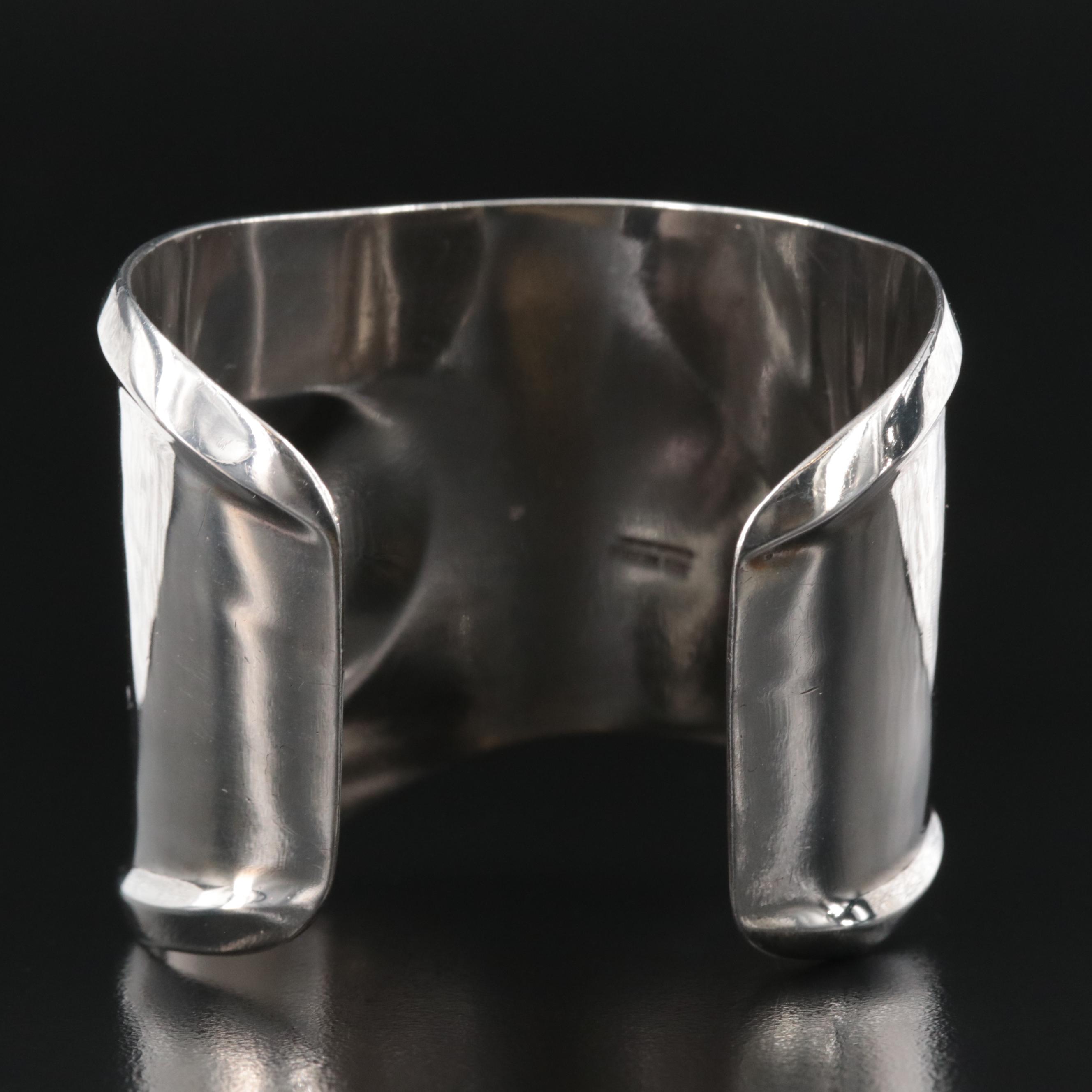 Jondell Sterling Wave Cuff | EBTH