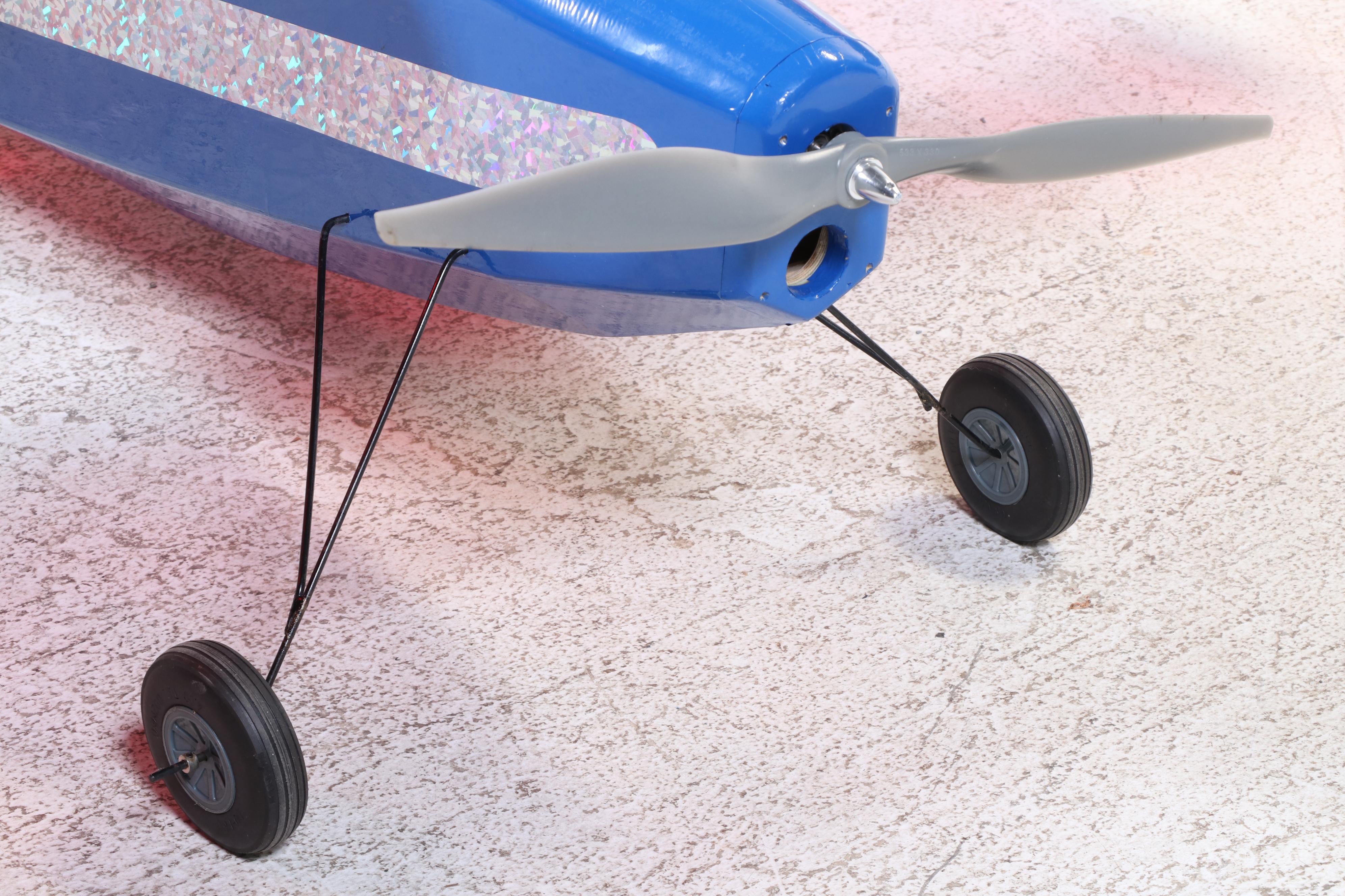 Lanzo Racer Style Remote Control 1/4 Scale Model Airplane | EBTH