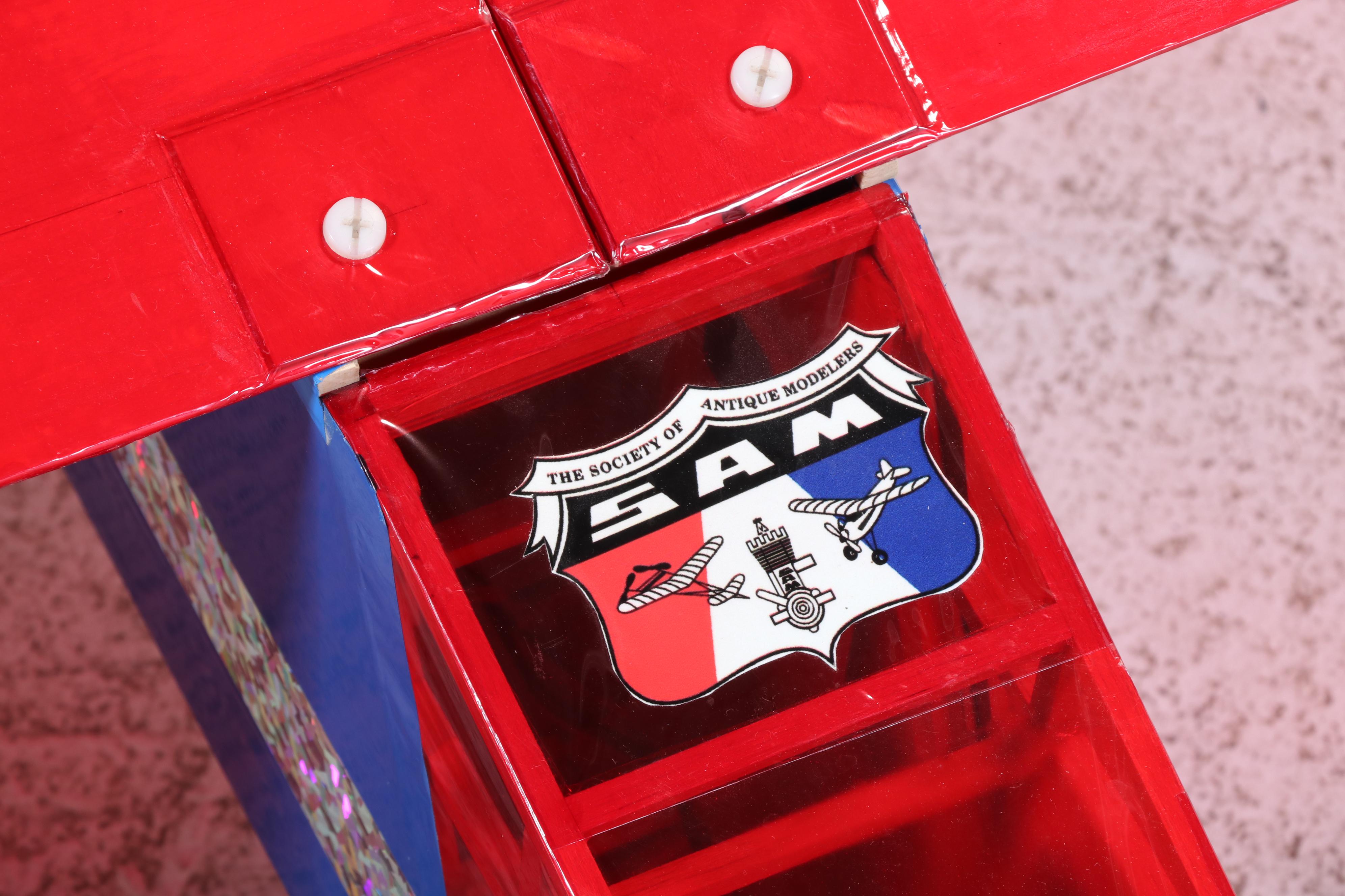 Lanzo Racer Style Remote Control 1/4 Scale Model Airplane | EBTH