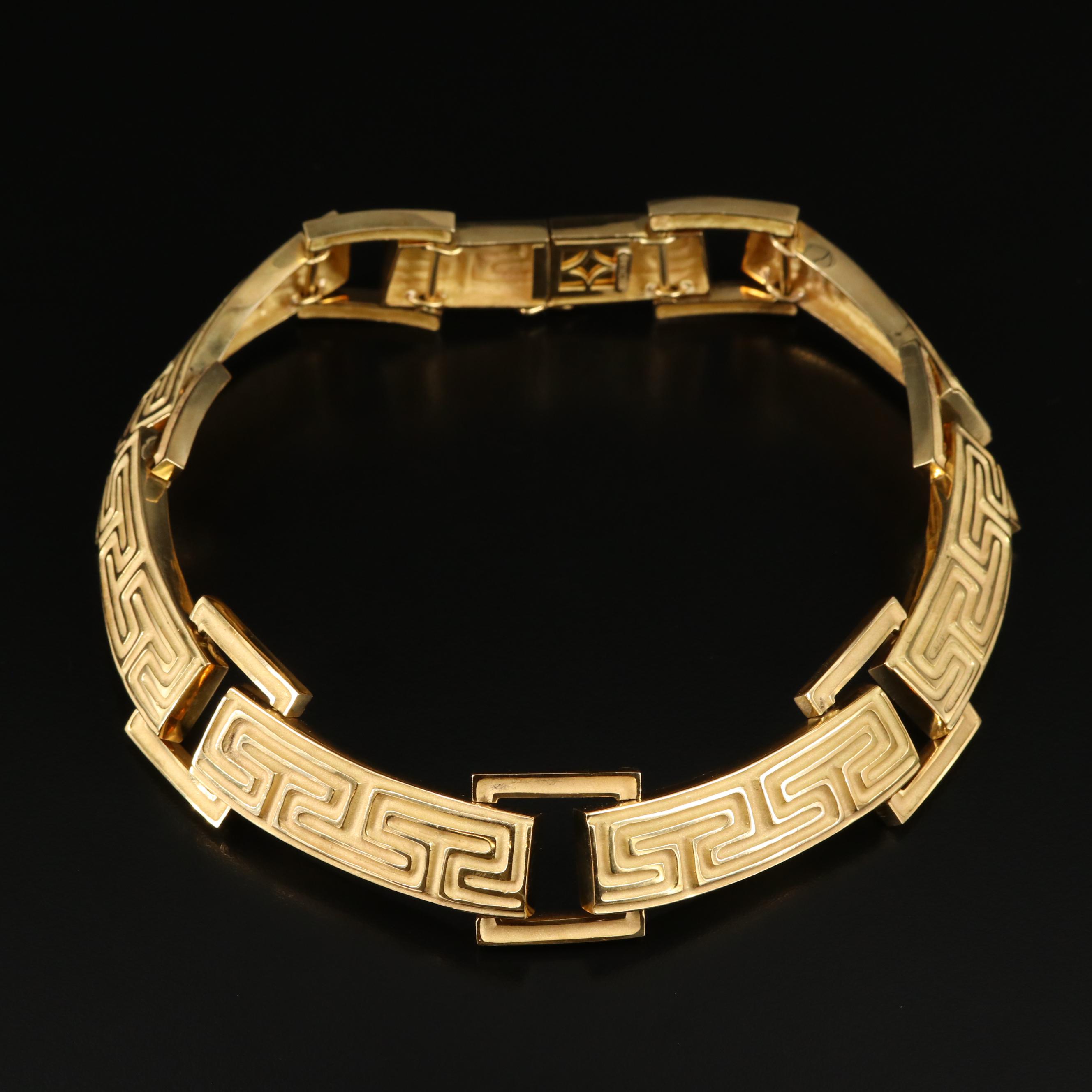 Robert Wander 18K Greek Key Link Collar | EBTH