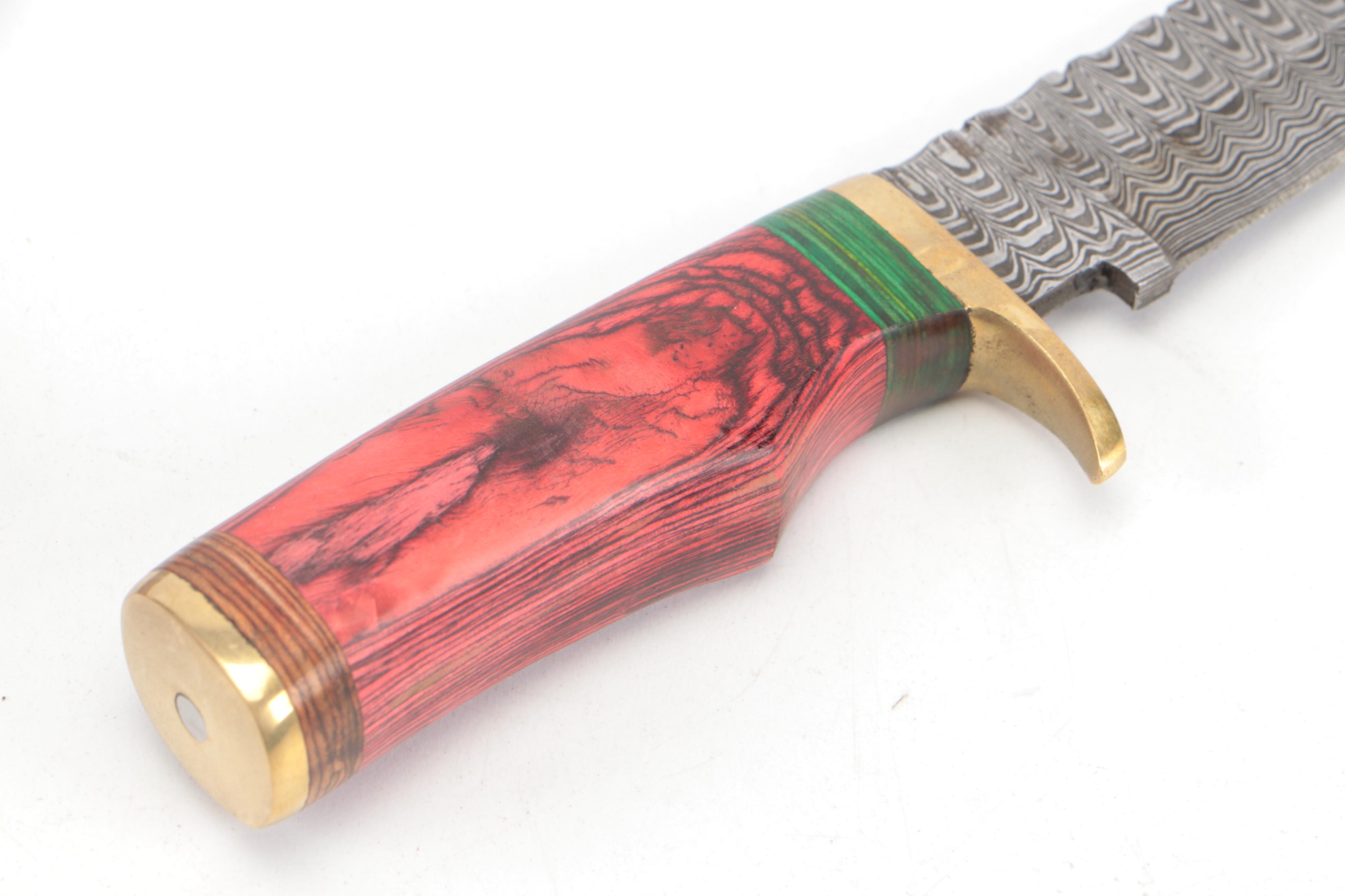 Damascus Steel Hunting Knives in Leather Sheaths | EBTH
