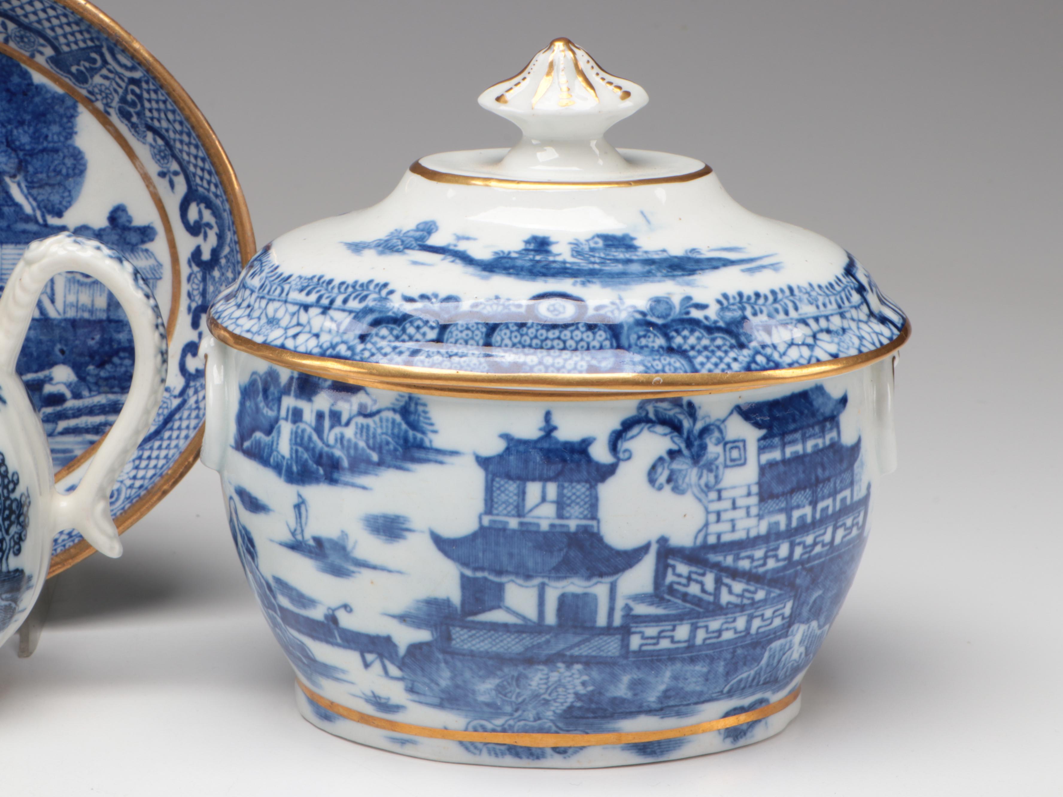 Caughley and Other English Blue Willow Tableware | EBTH