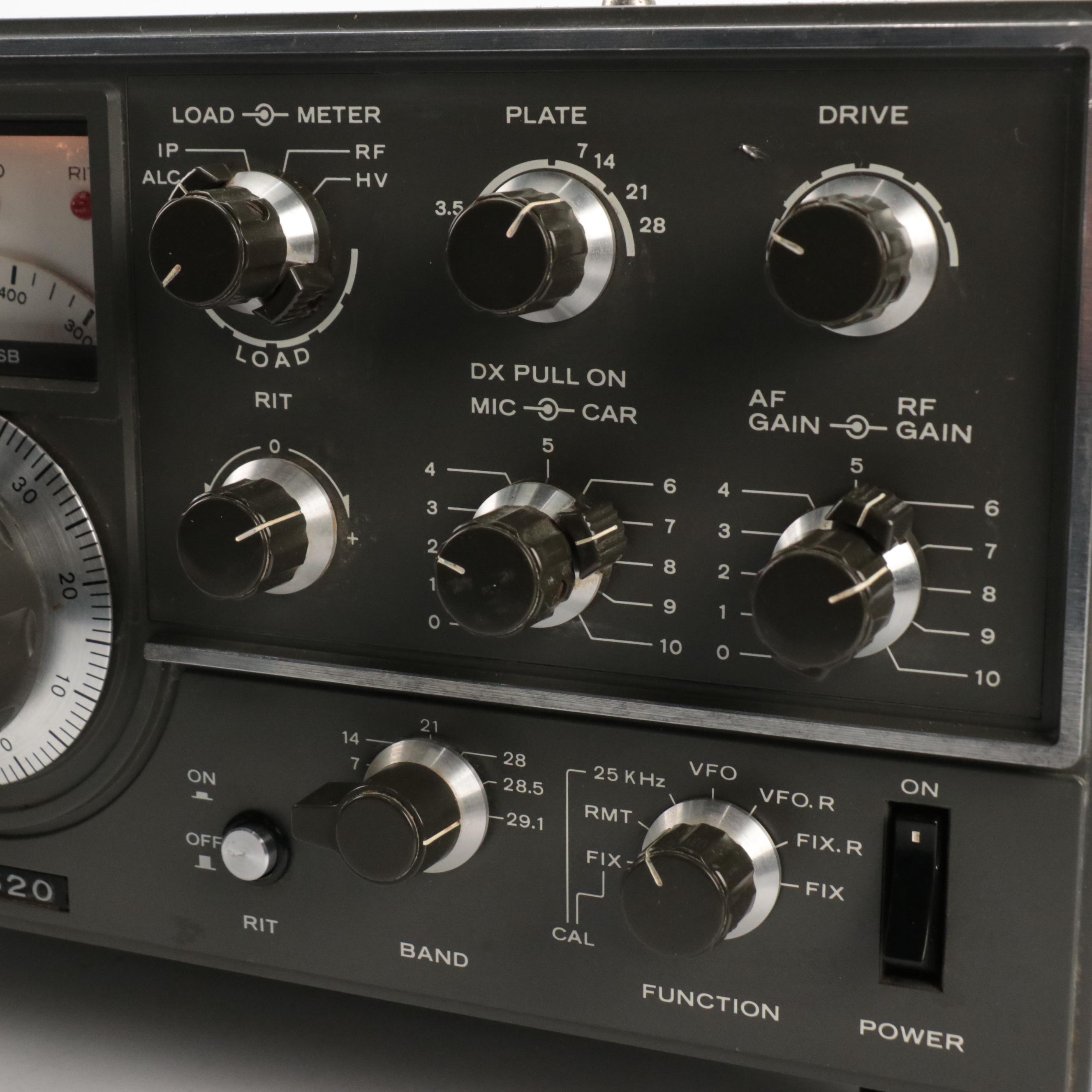 Kenwood Antenna Tuner, Remote VFO, Transceiver and Drake Microphone | EBTH