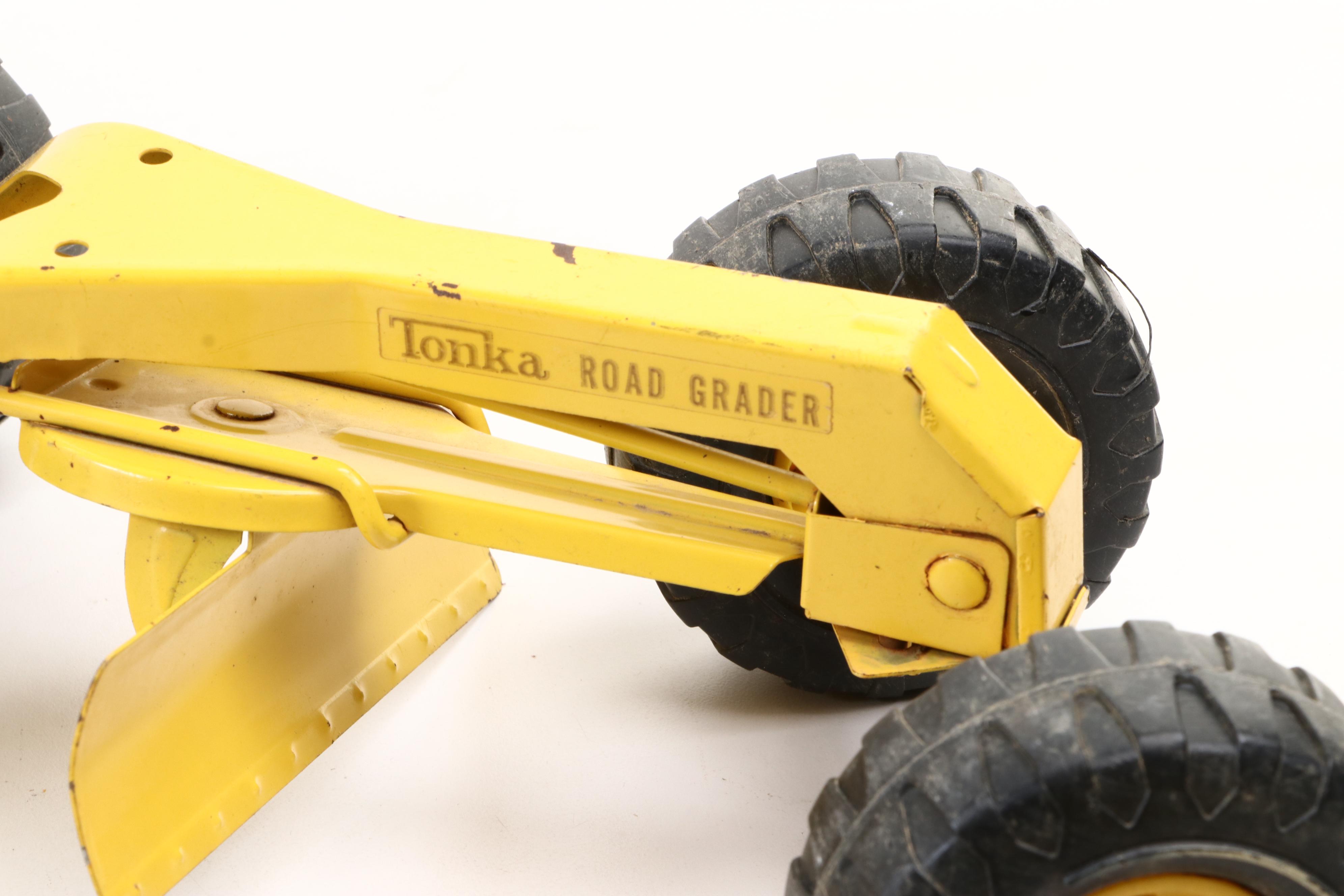 Tonka Metal Dump Truck, Road Grader and Loader, Late 20th Century | EBTH