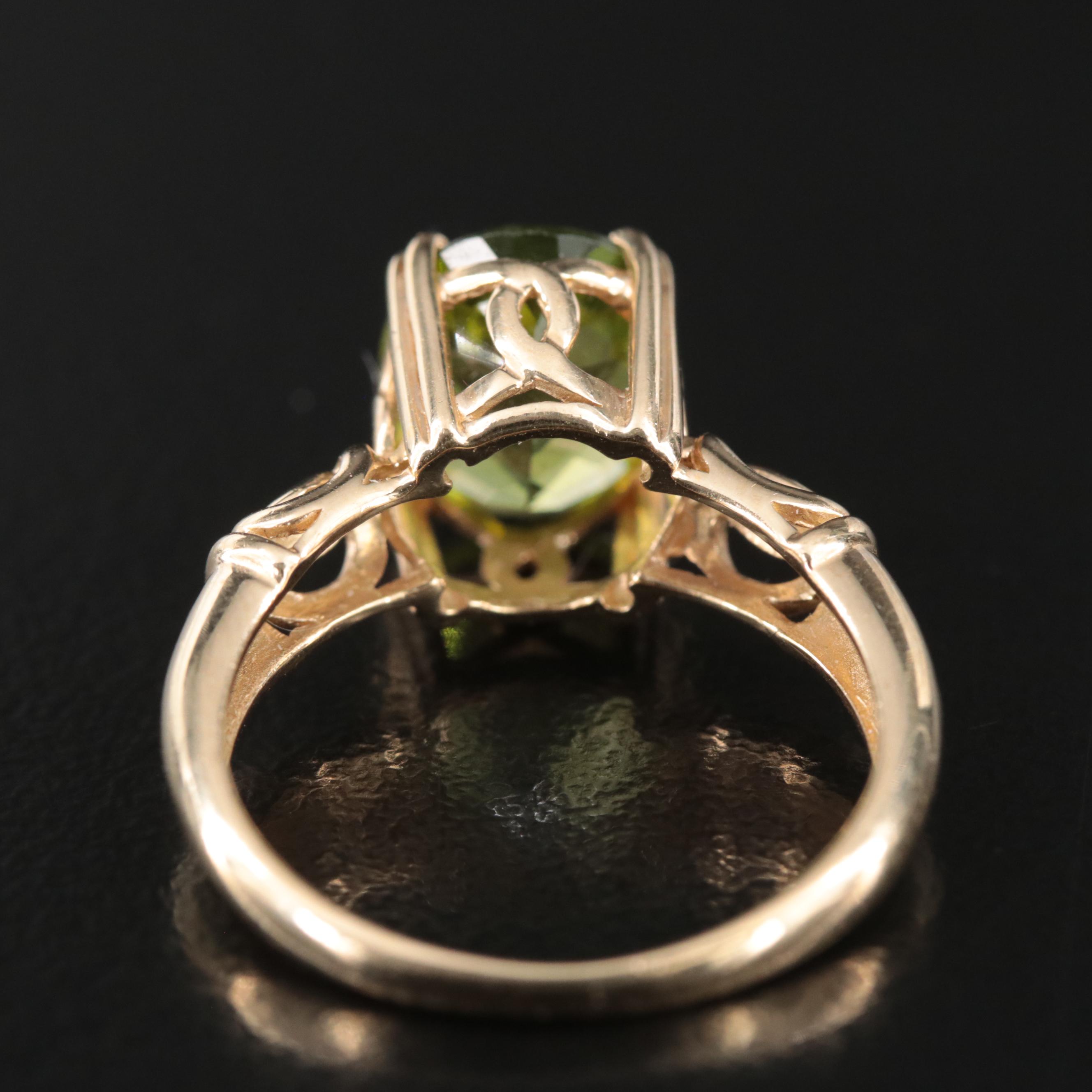 10K Peridot Ring | EBTH