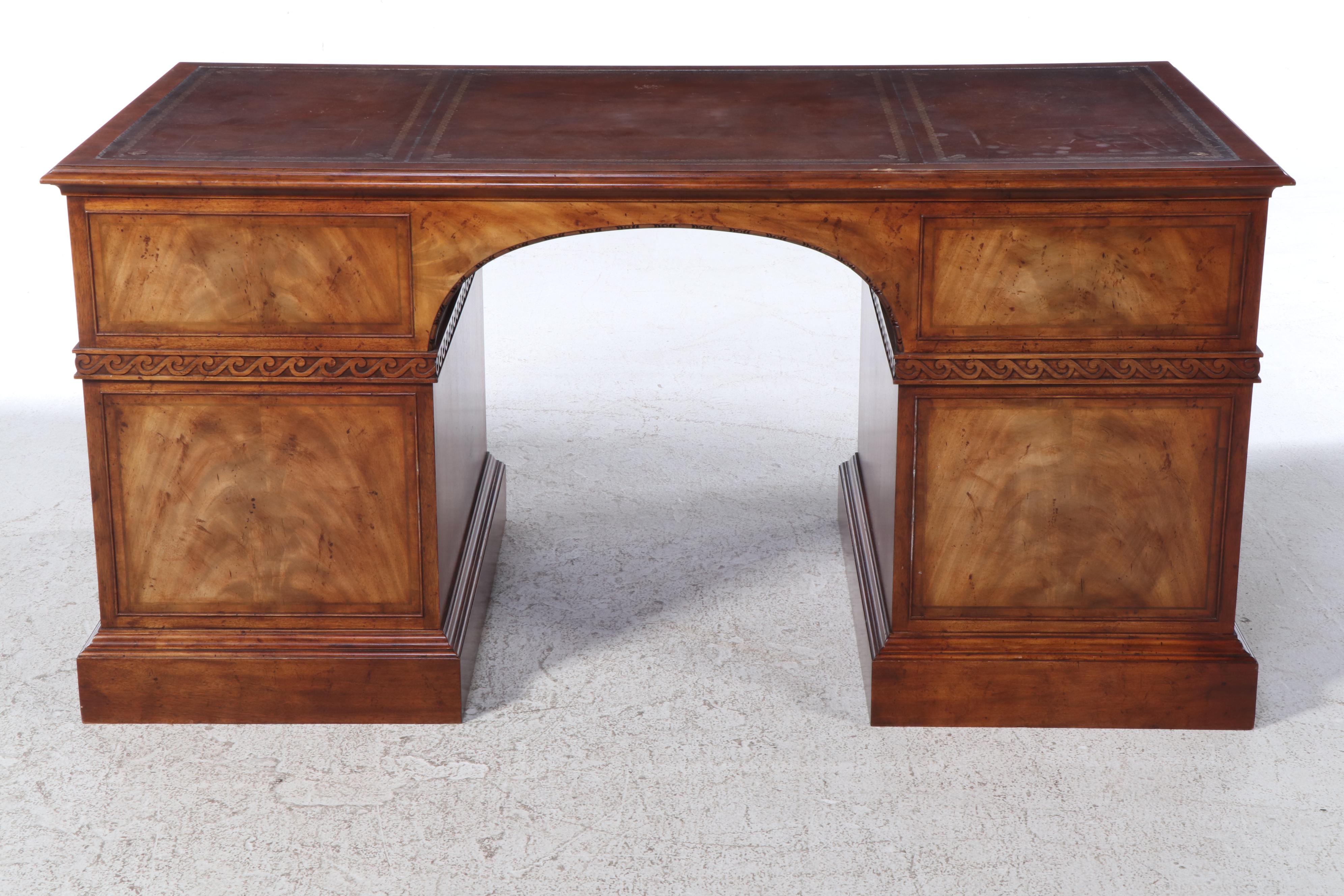 Baker Furniture Mahogany Georgian Style Desk with Leather Top | EBTH