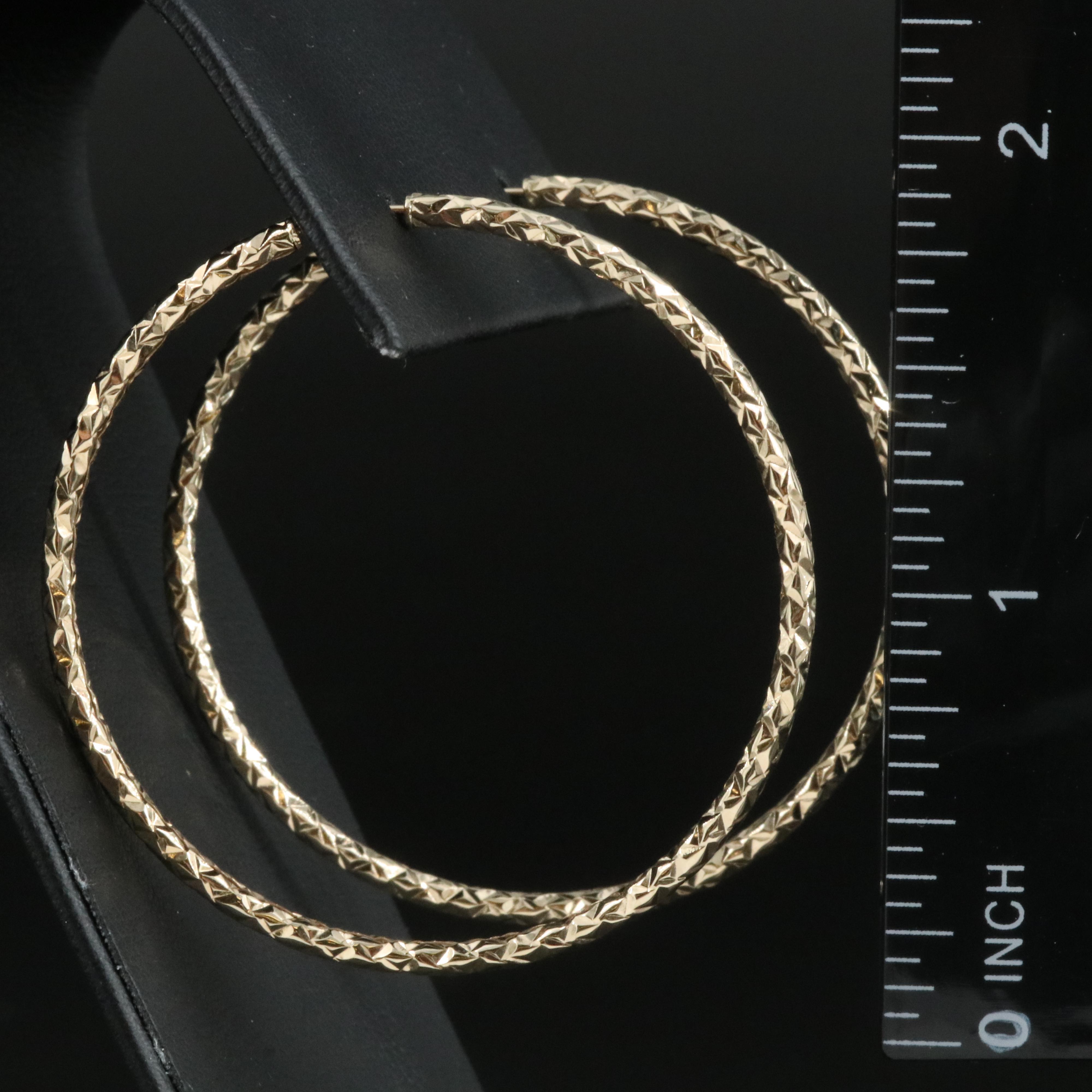Italian 14K Diamond Cut Hoops | EBTH