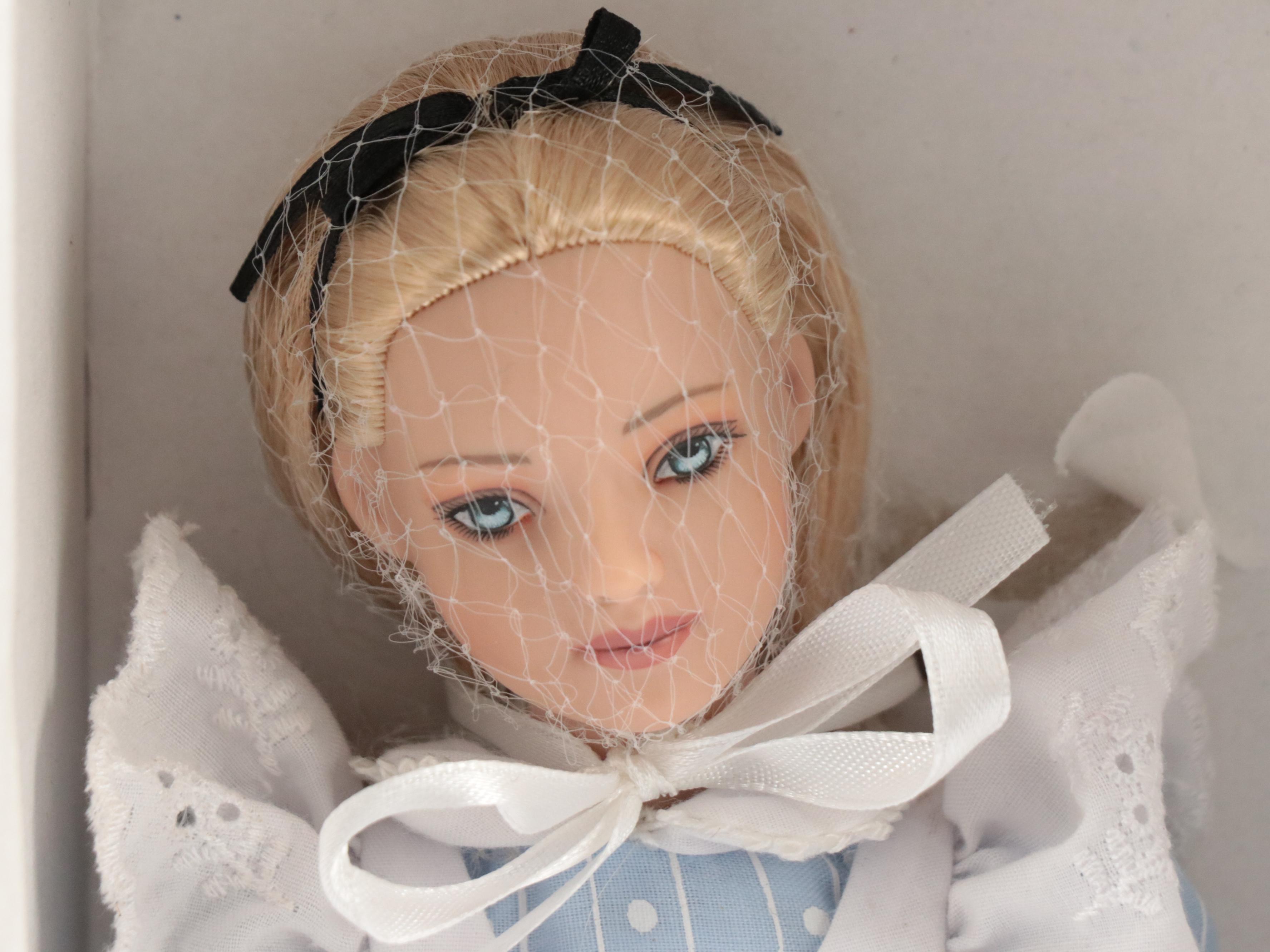 Tonner Doll Co. "Classic Alice" with The White Rabbit and Accessories ...