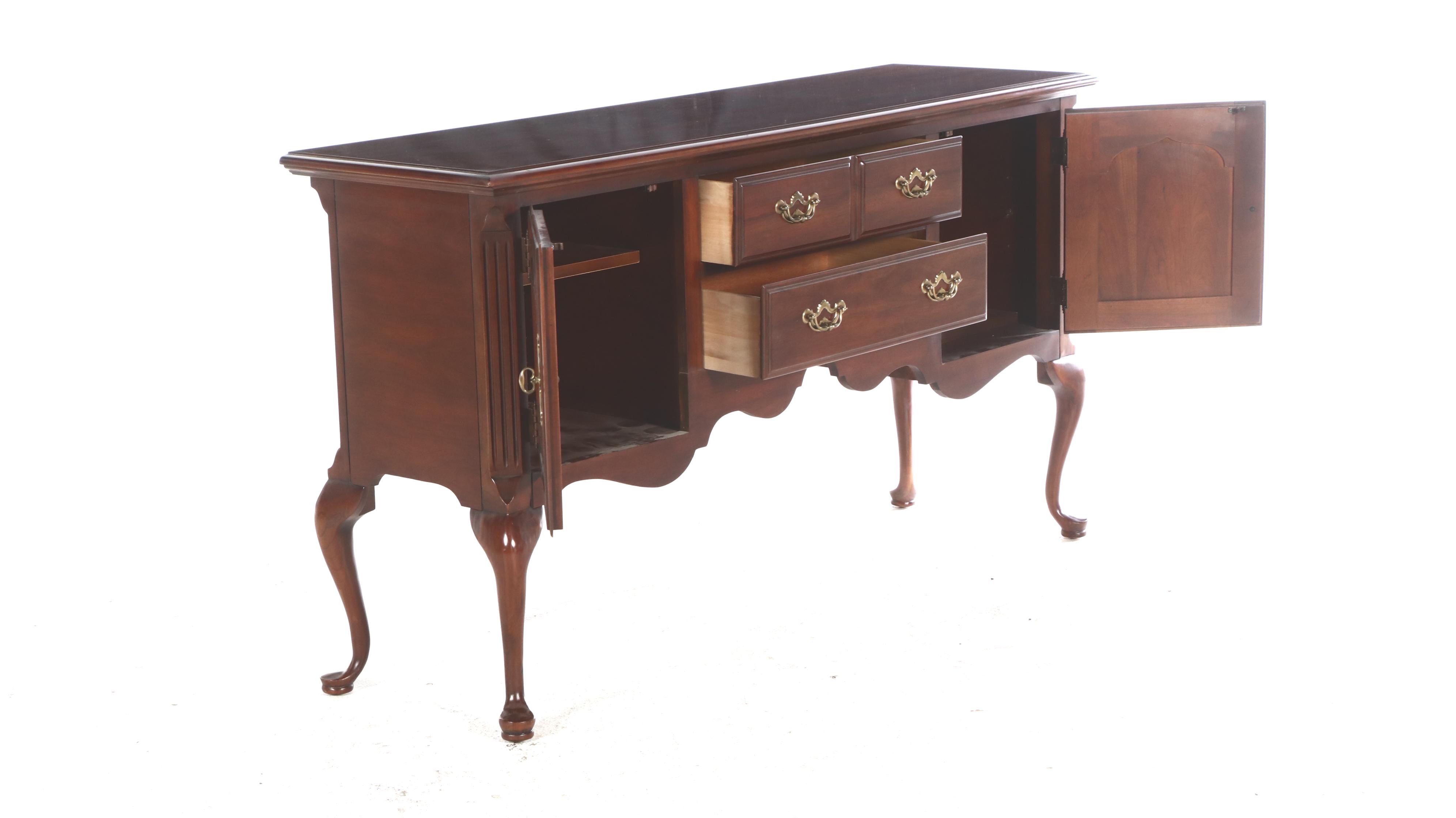 Thomasville Queen Anne Style Cherrywood Sideboard | EBTH