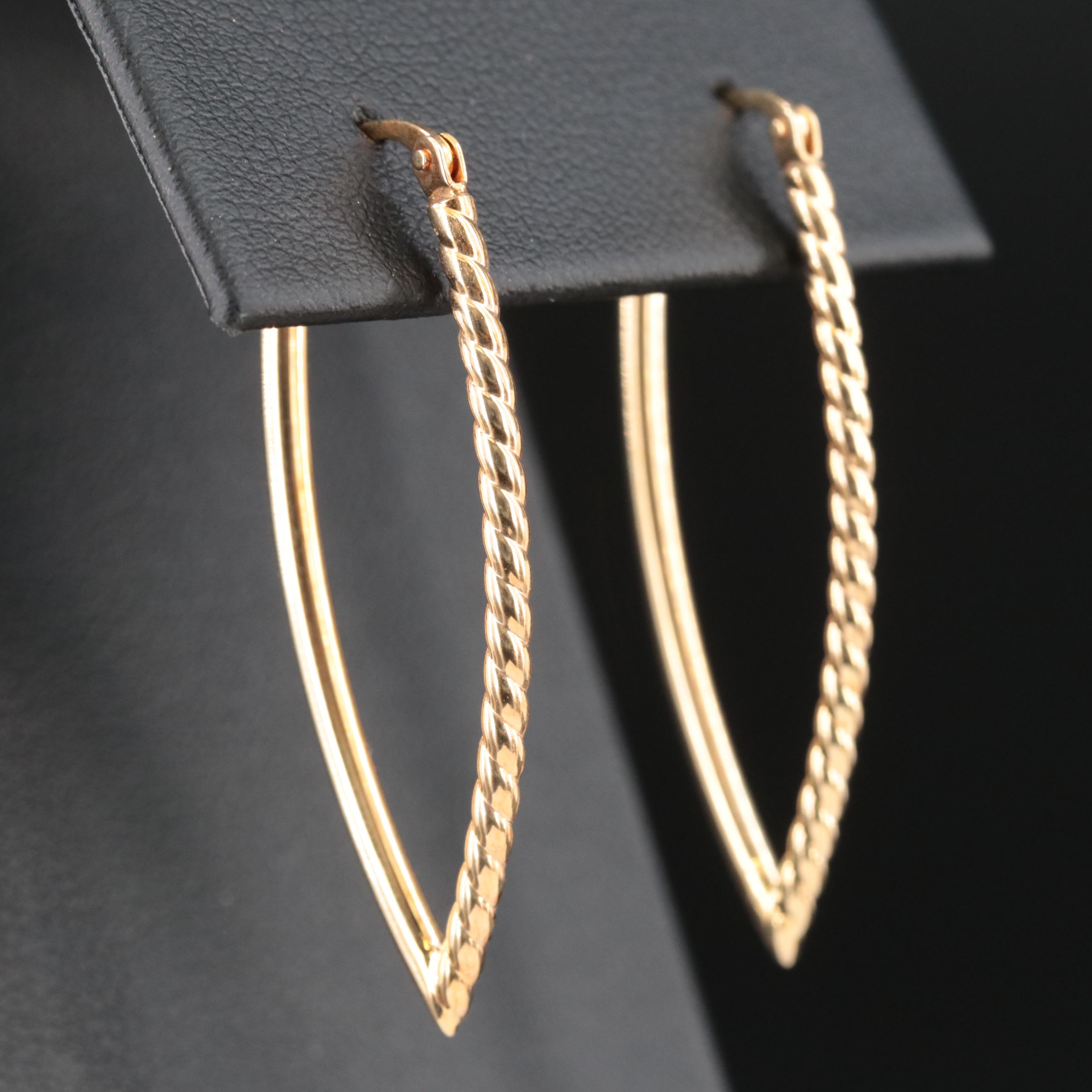 UnoAErre Italian 14K Fluted Hoop Earrings | EBTH