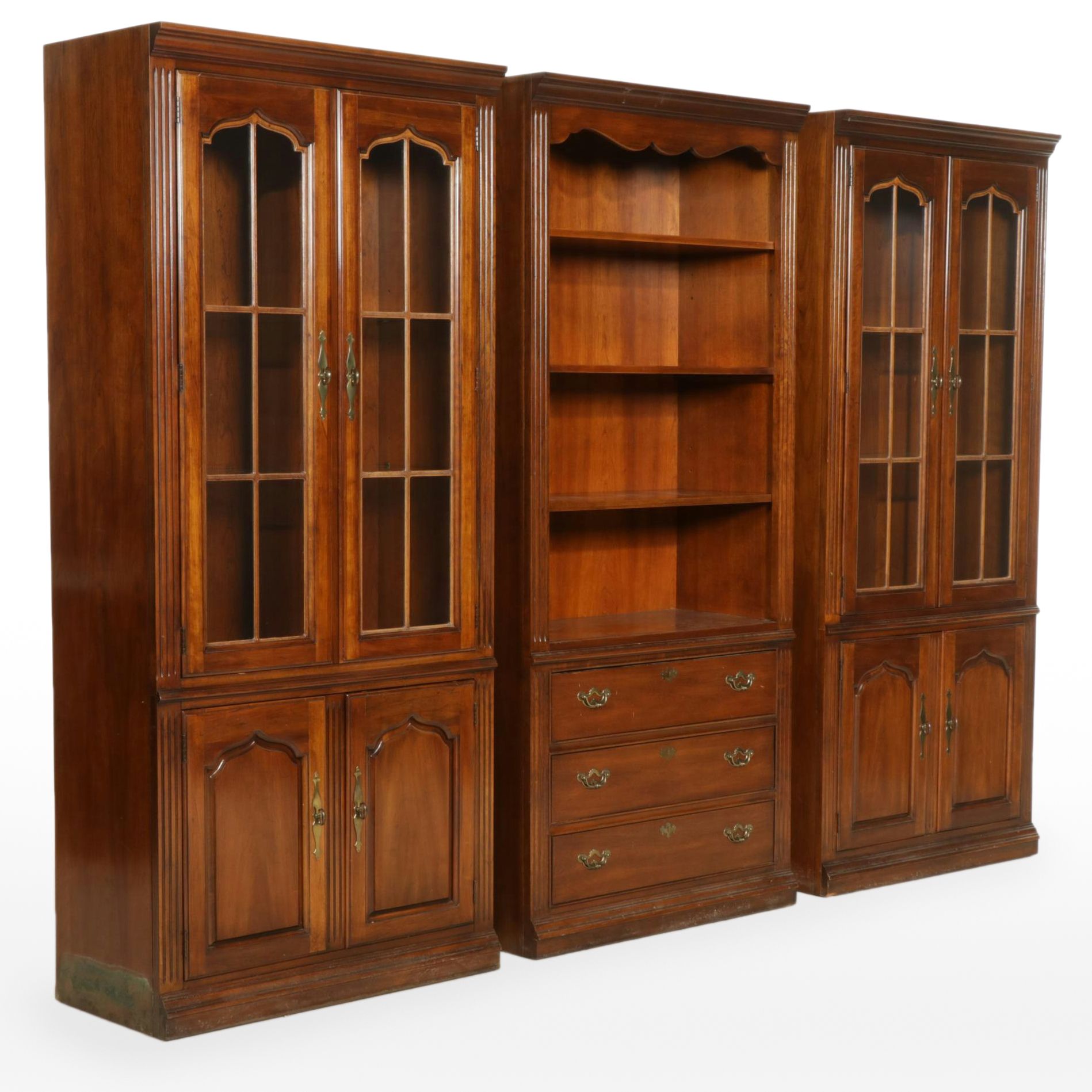 Thomasville Queen Anne Style Cherry Three Piece Wall Unit Circa 1980 EBTH