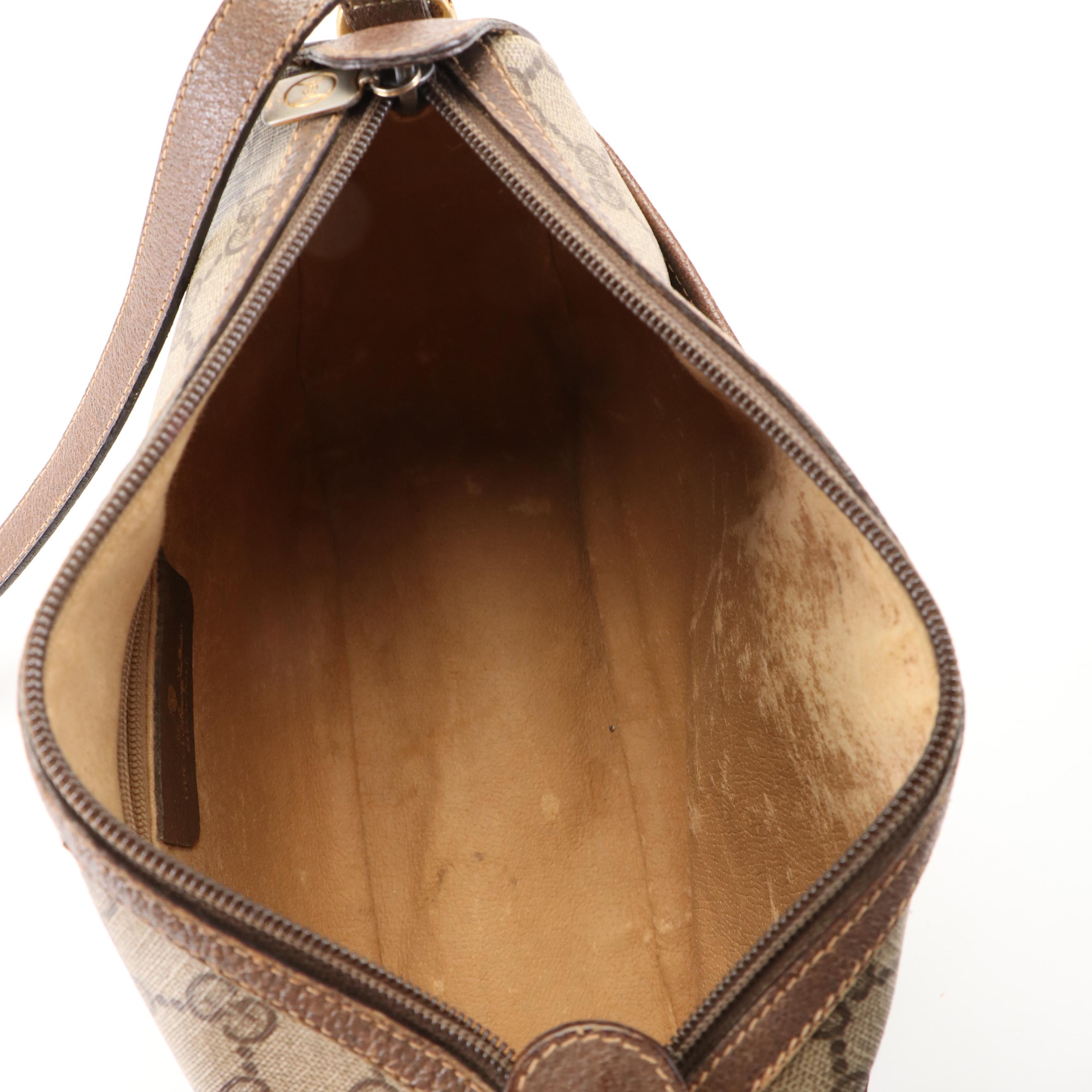 Gucci Sherry Line Crossbody Bag in GG Supreme Canvas | Everything But ...