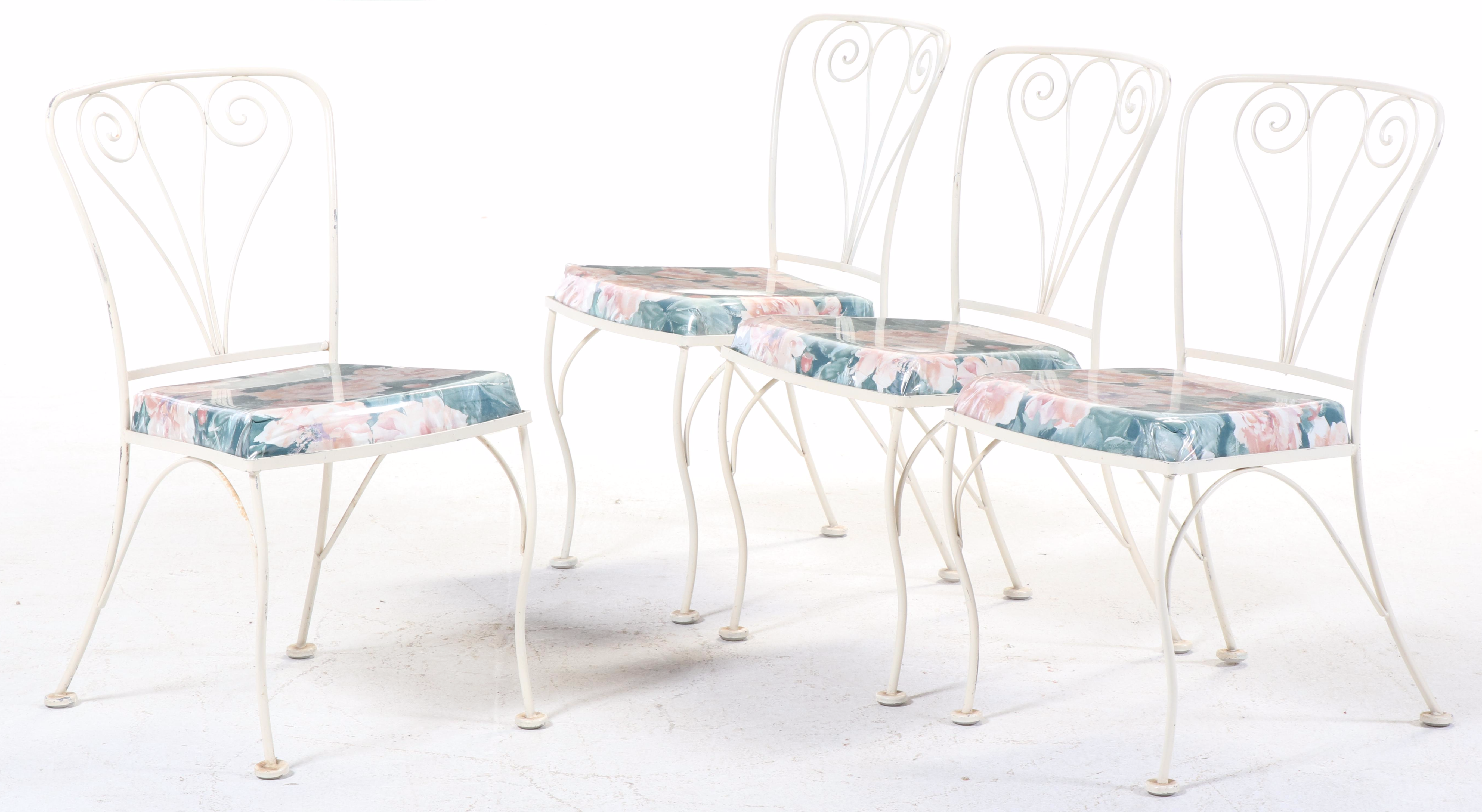 Wrought Iron Patio Dining Table and Chairs with Diamond Mesh Side ...