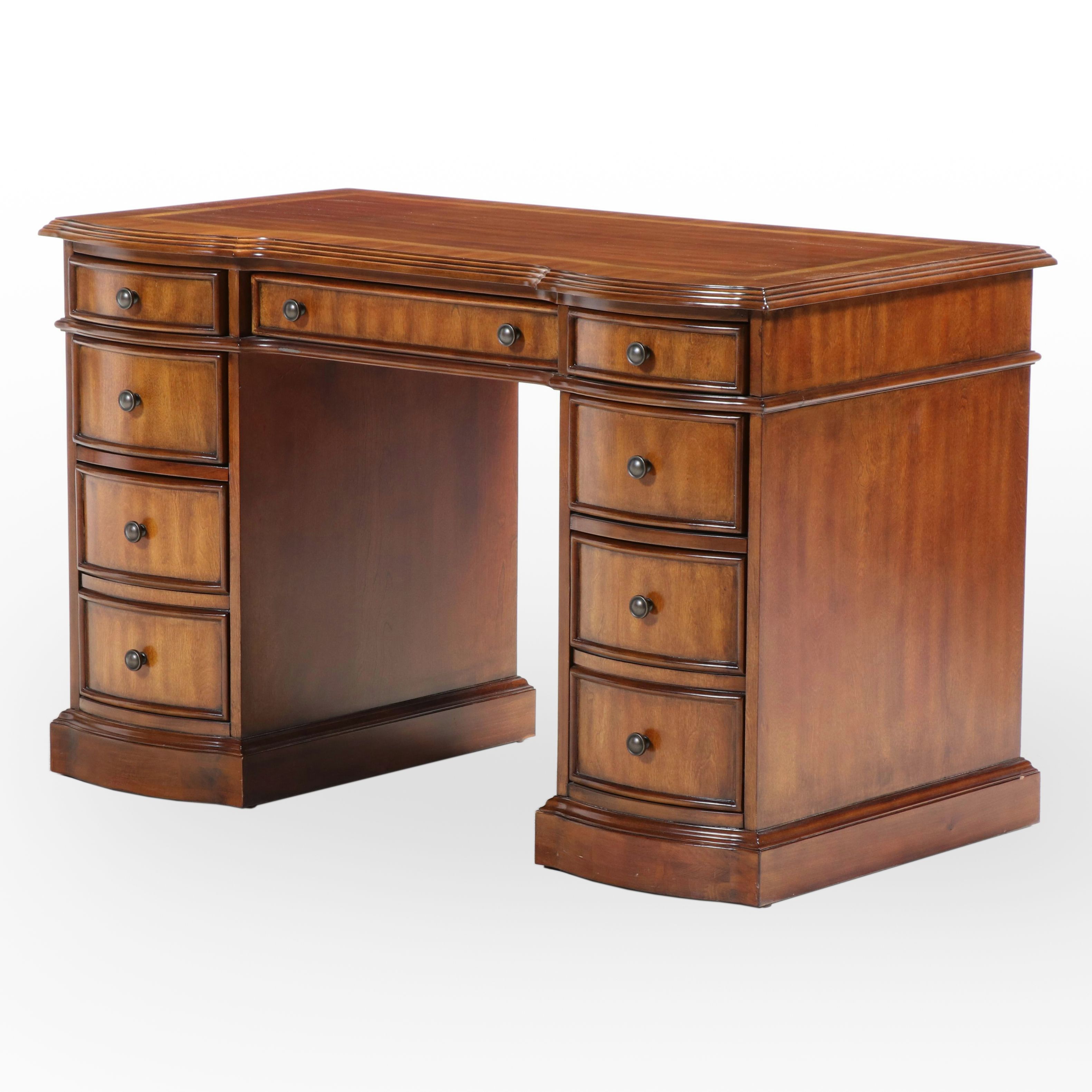 Georgian Style Mahogany Finish Desk | EBTH