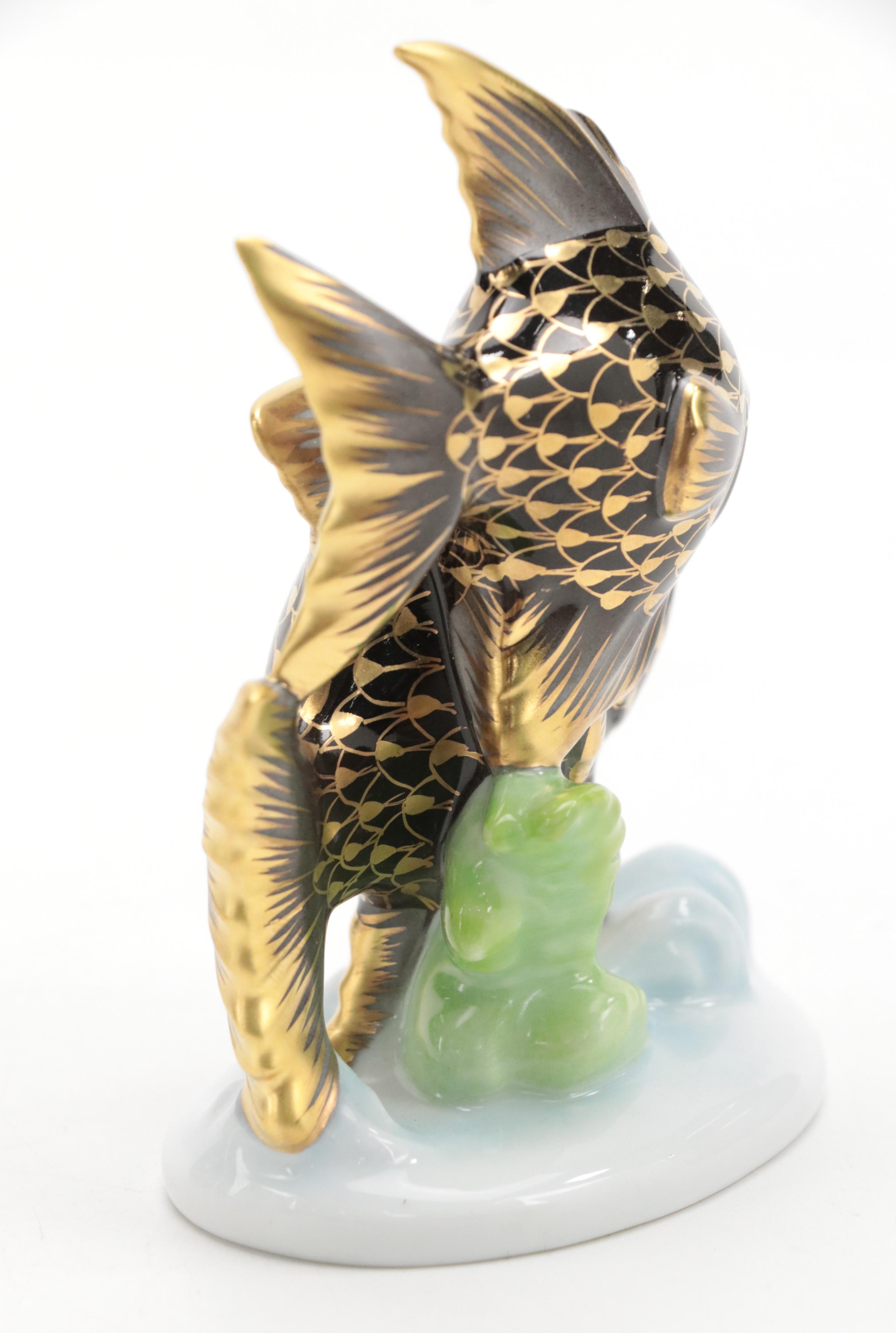 Herend Black Fishnet with Gold "Pair Of Fish" Porcelain Figurine ...