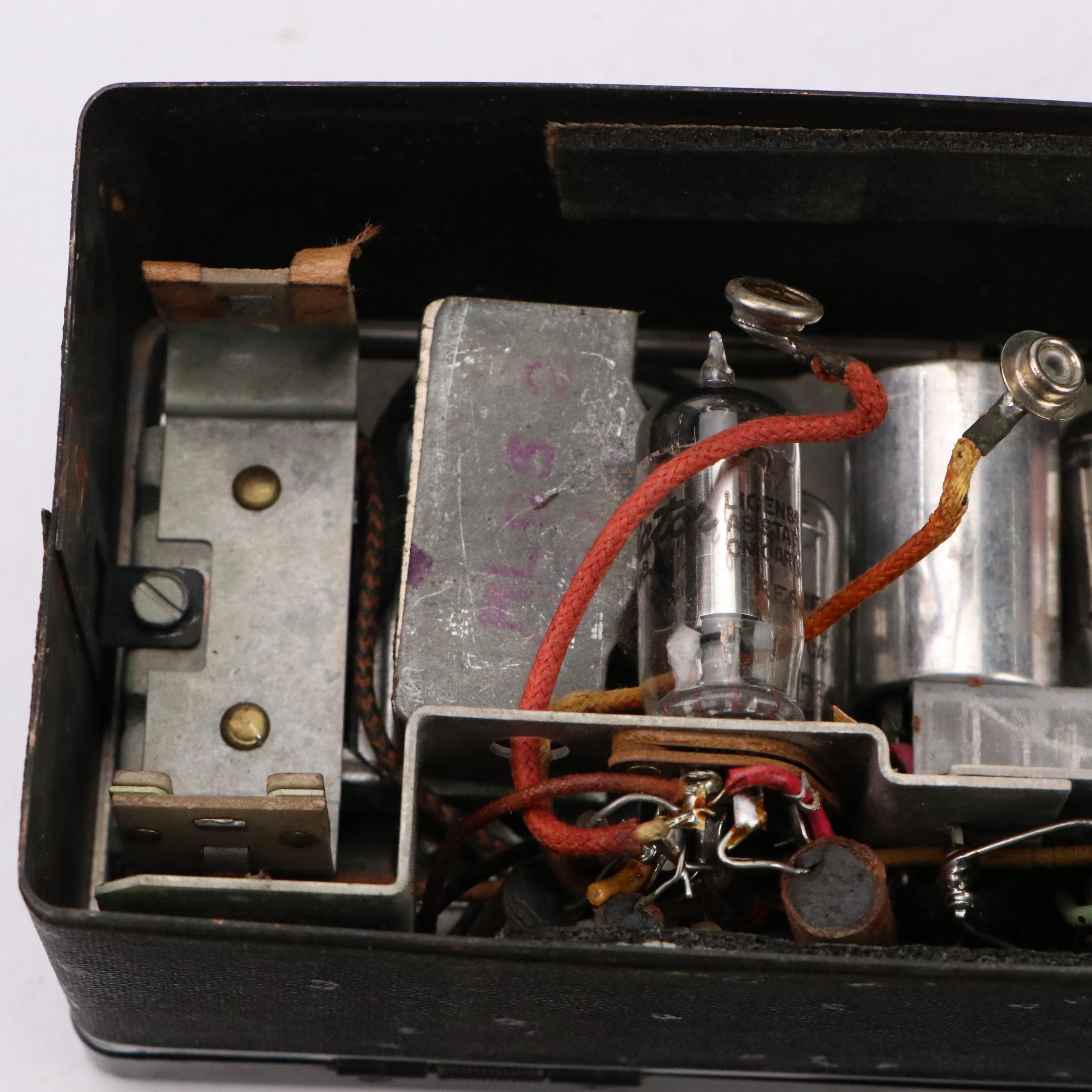 RCA BP-10 Personal Portable Tube Radio, 1940s | Everything But The House