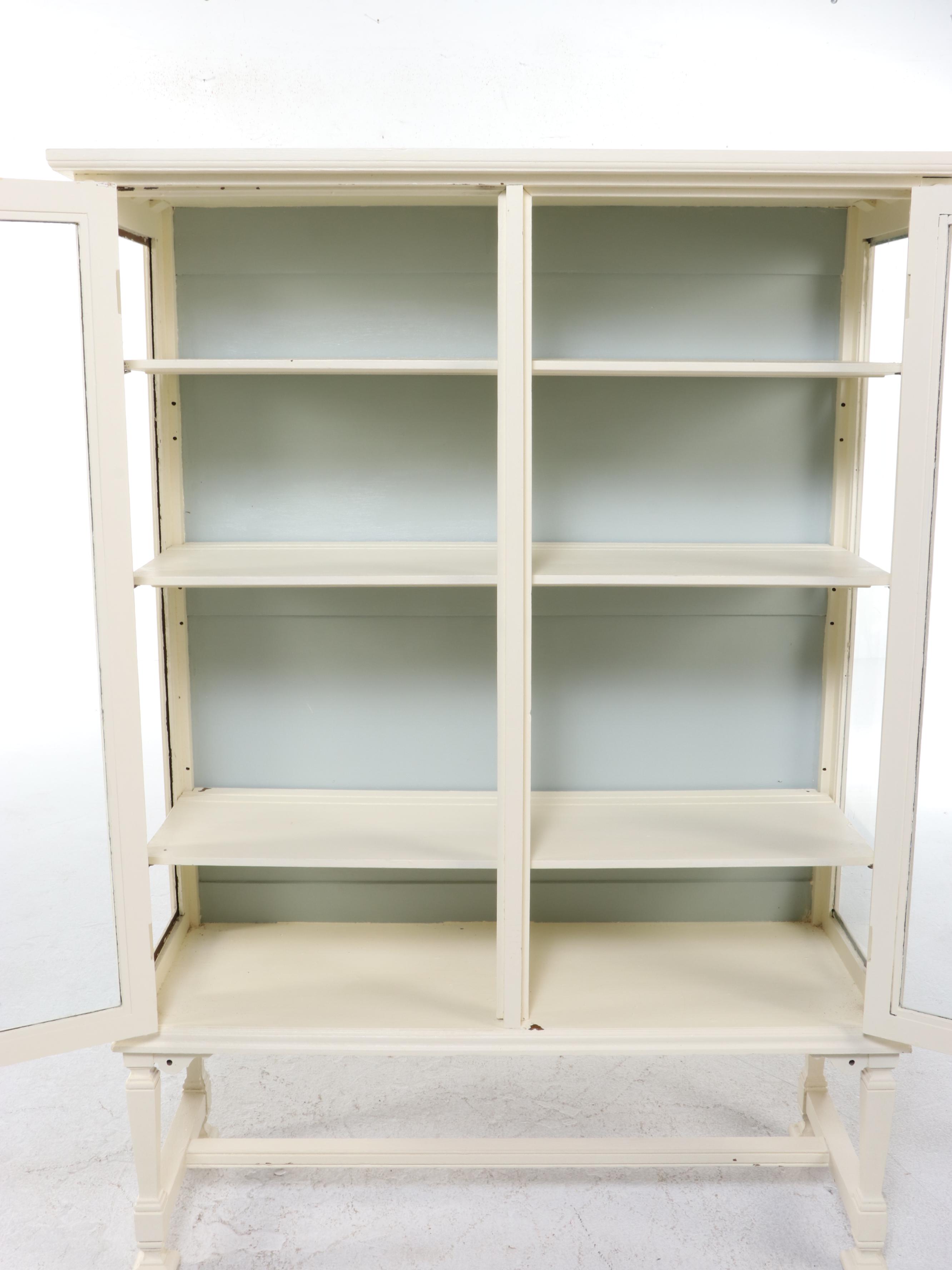 Neoclassical Style Cream-Painted Wood Display Cabinet | EBTH