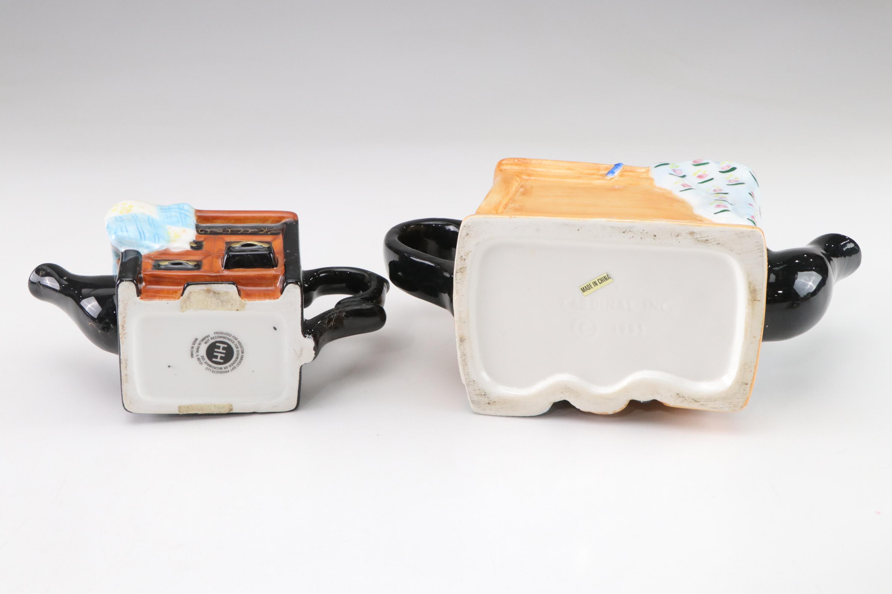 Cardew Designs "Real Old Willow" Teapot with Two Sewing Machine Teapots ...