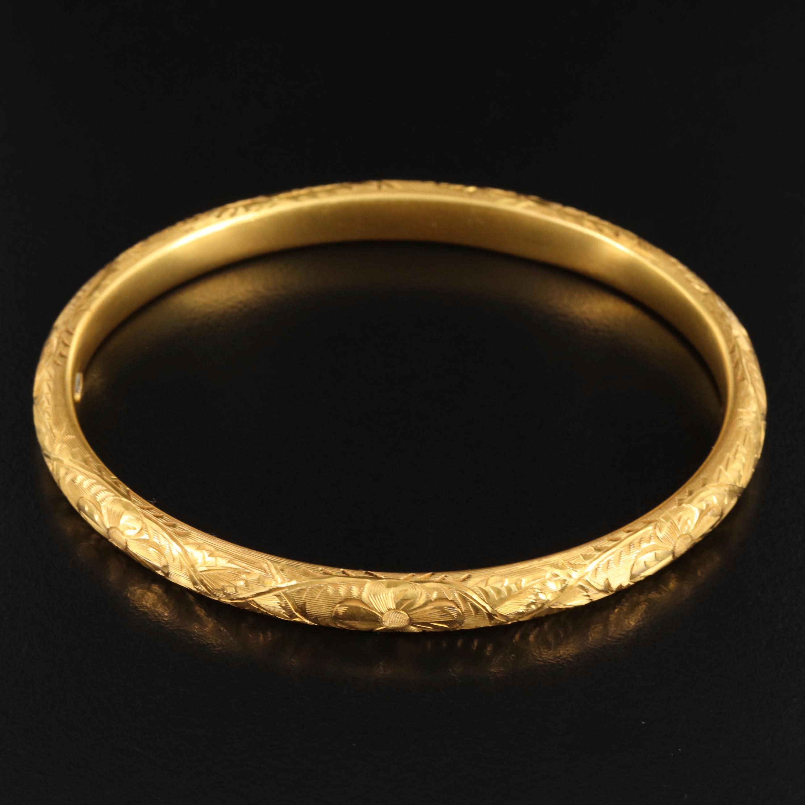 Vintage 14K Engraved Oval Bangle Bracelet | EBTH