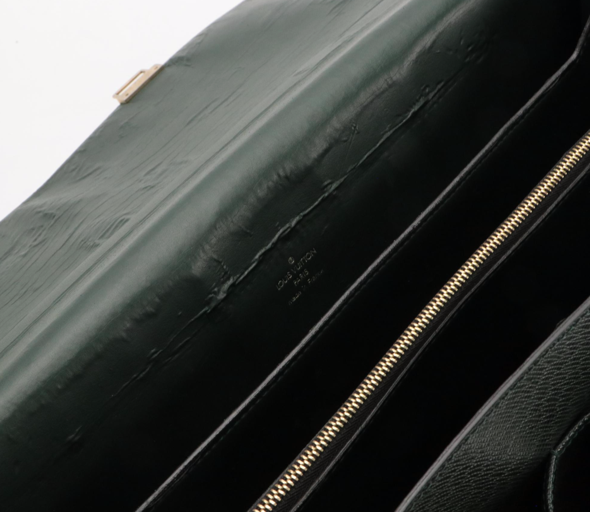 Louis Vuitton Tobol Briefcase in Épicea Green Taïga Leather ...