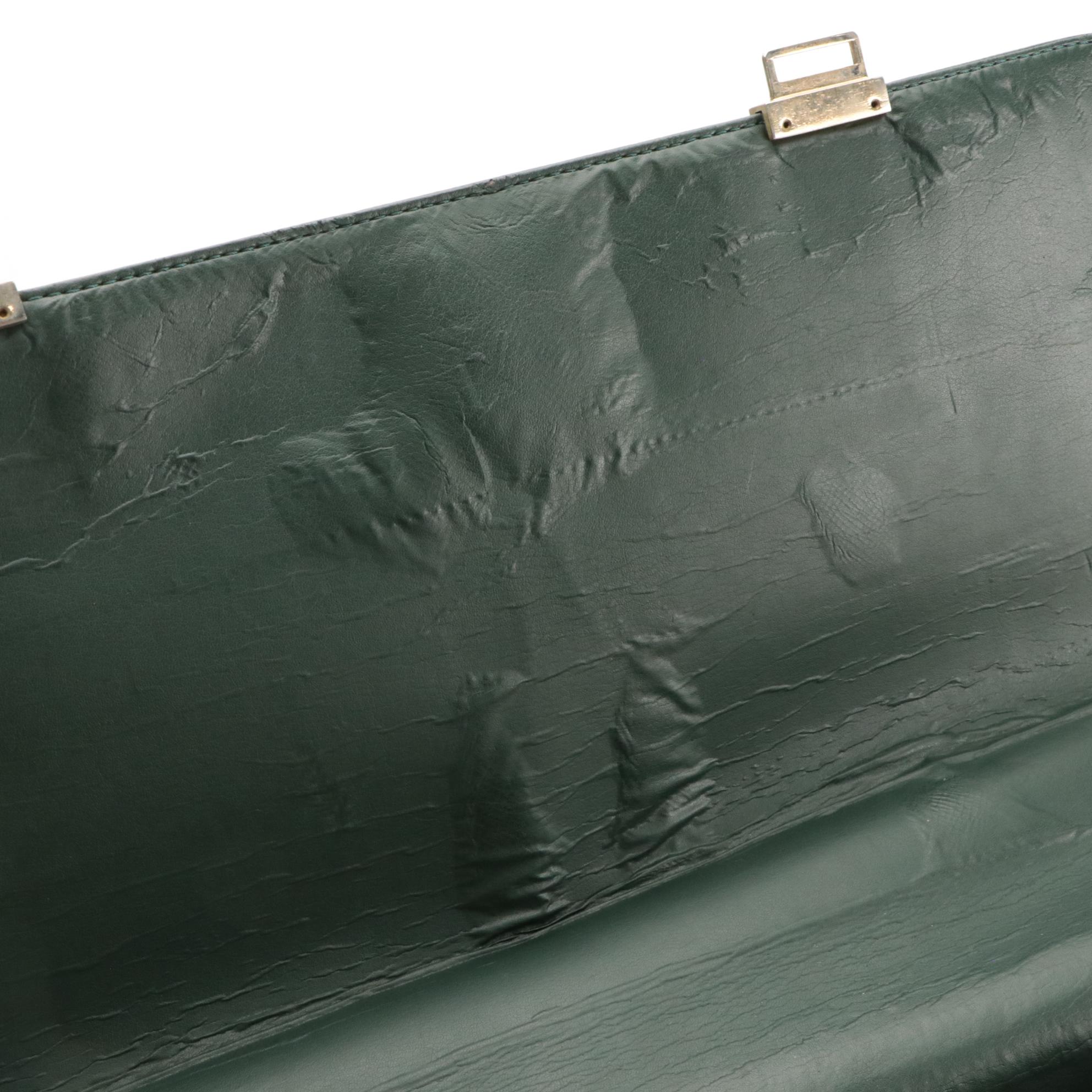 Louis Vuitton Tobol Briefcase in Épicea Green Taïga Leather ...