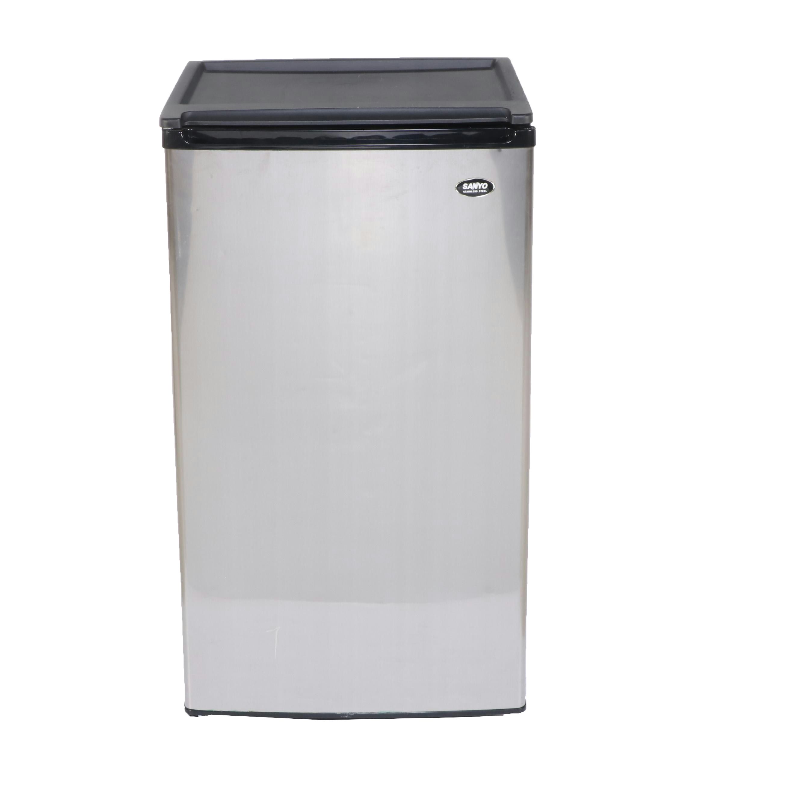 Sanyo 3.7 Cu. Ft. Eclipse Series Stainless Steel Finish Compact ...