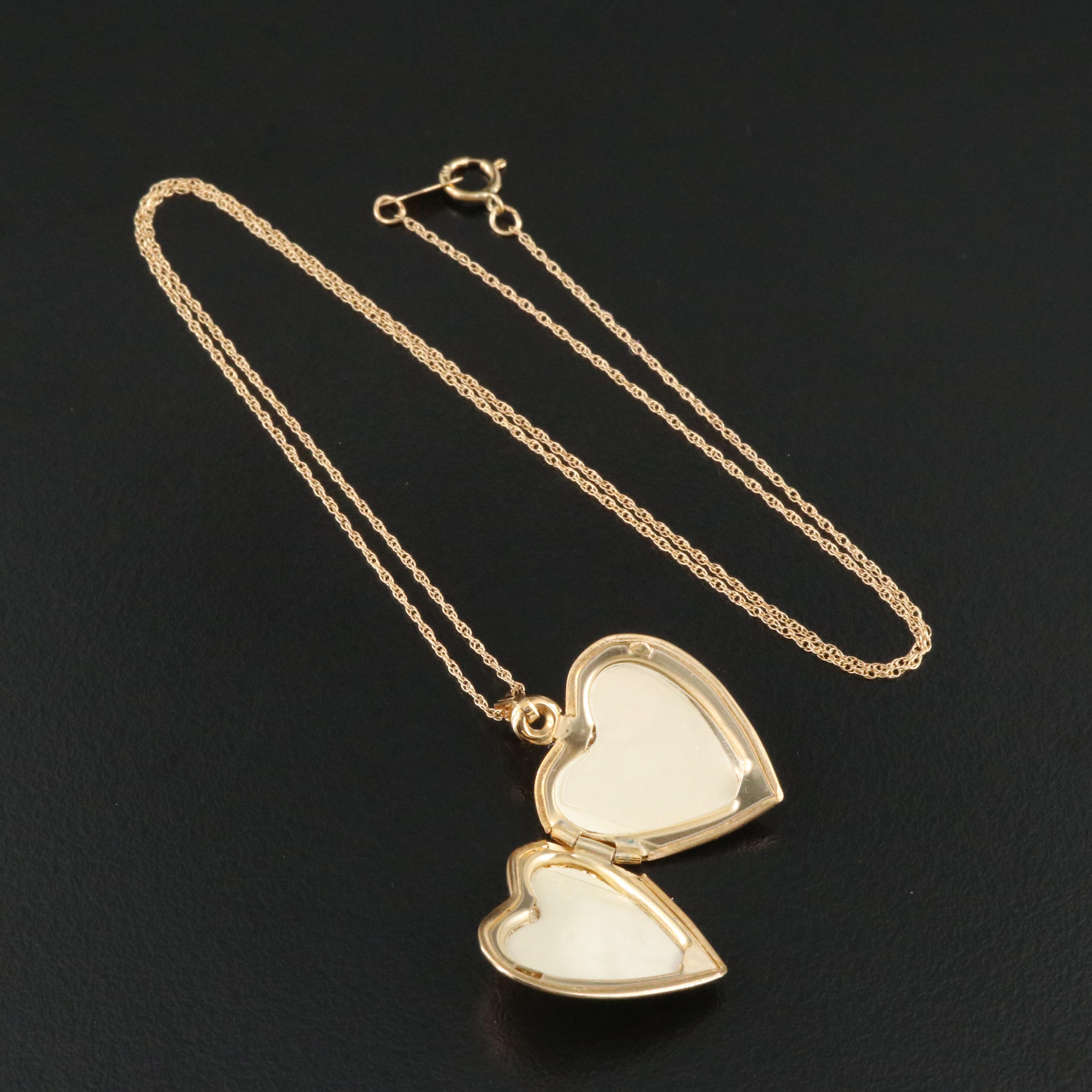 Vintage 14K "Mom" Heart Locket Pendant Necklace | Everything But The House