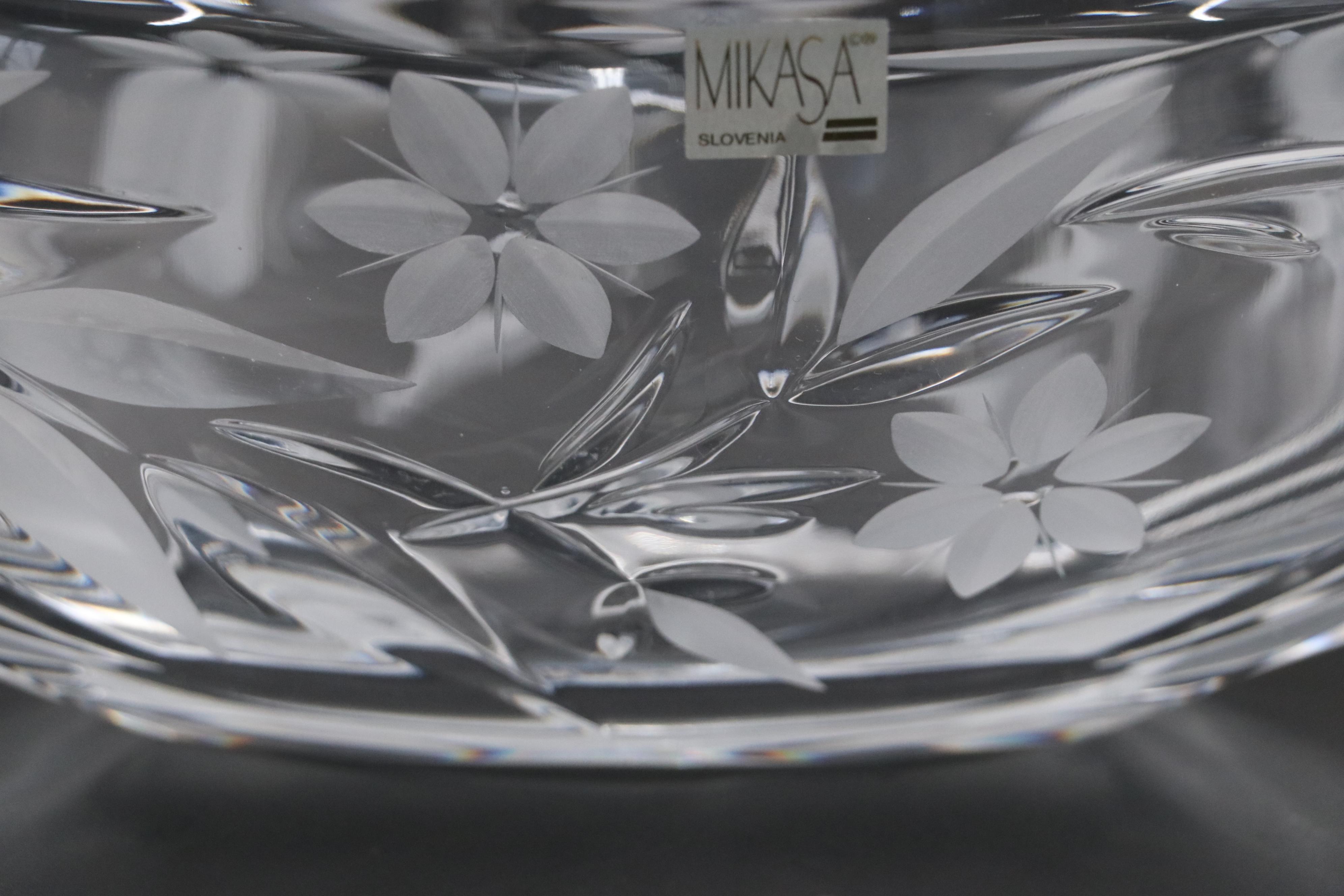Mikasa "Gardena" Etched Floral Motif Oval Crystal Bowl | Everything But The House