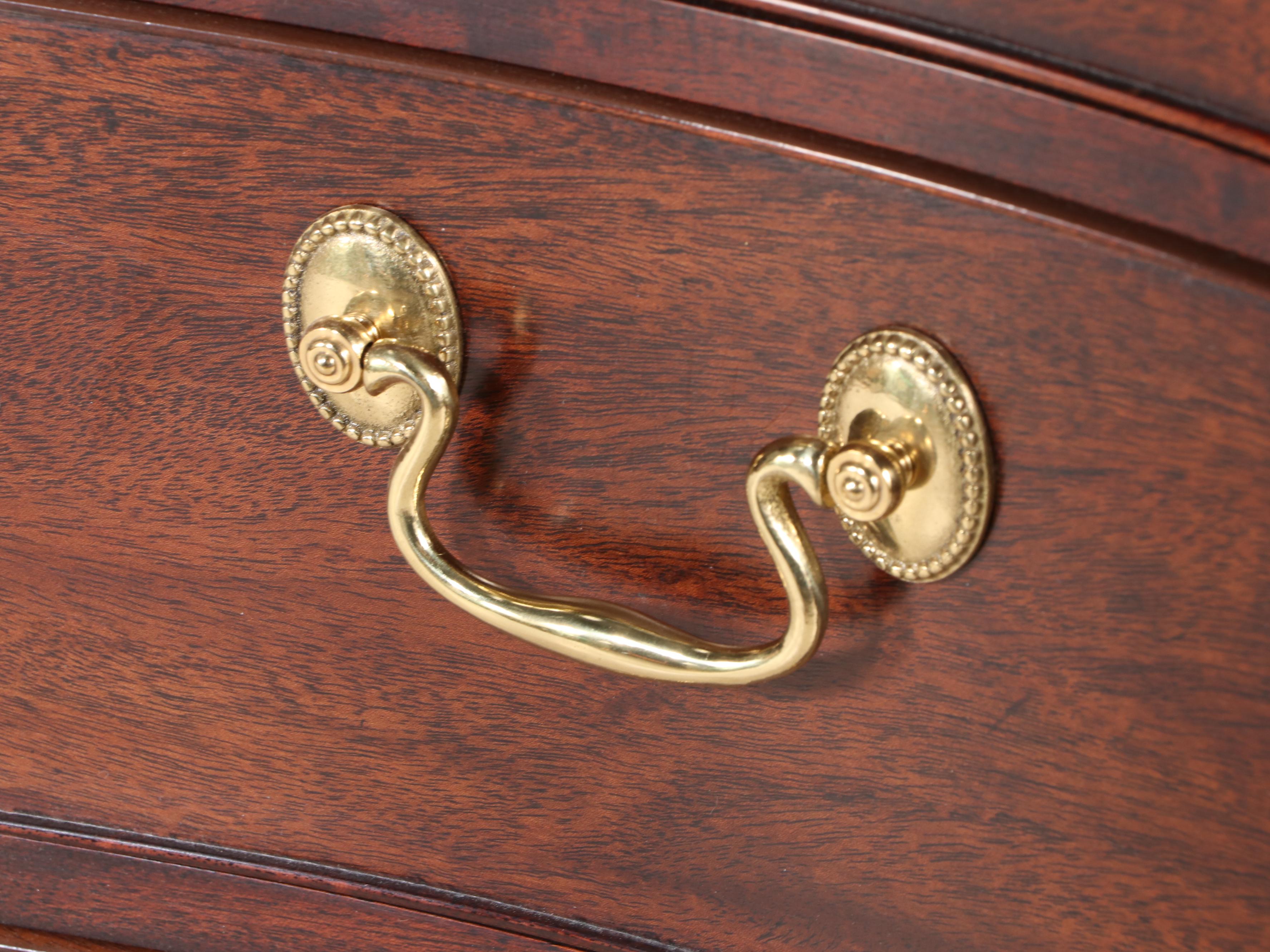 Stickley "Colonial Williamsburg" Mahogany Four-Drawer Serpentine Chest ...