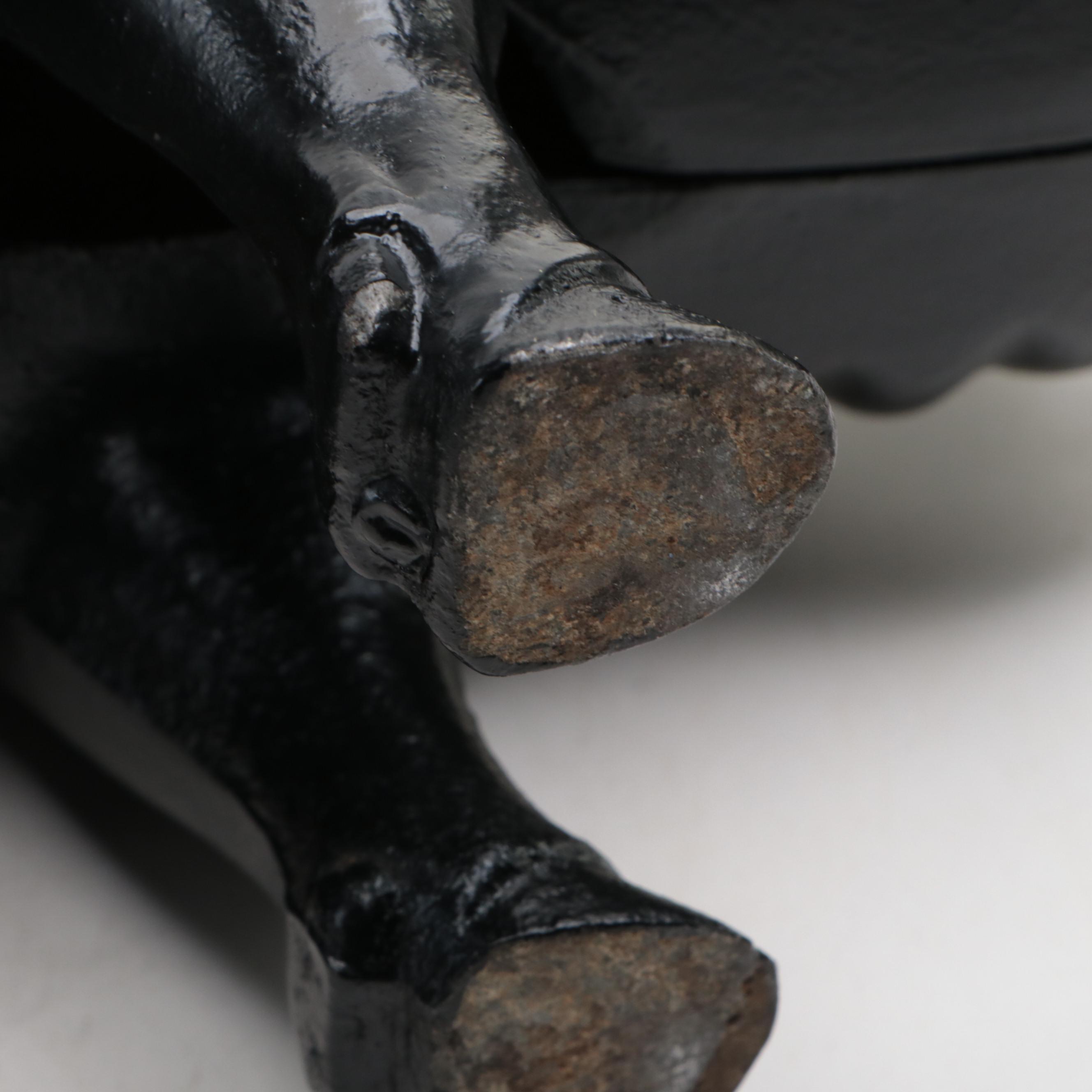 Cast Iron Feed Pig Salesman Sample | EBTH