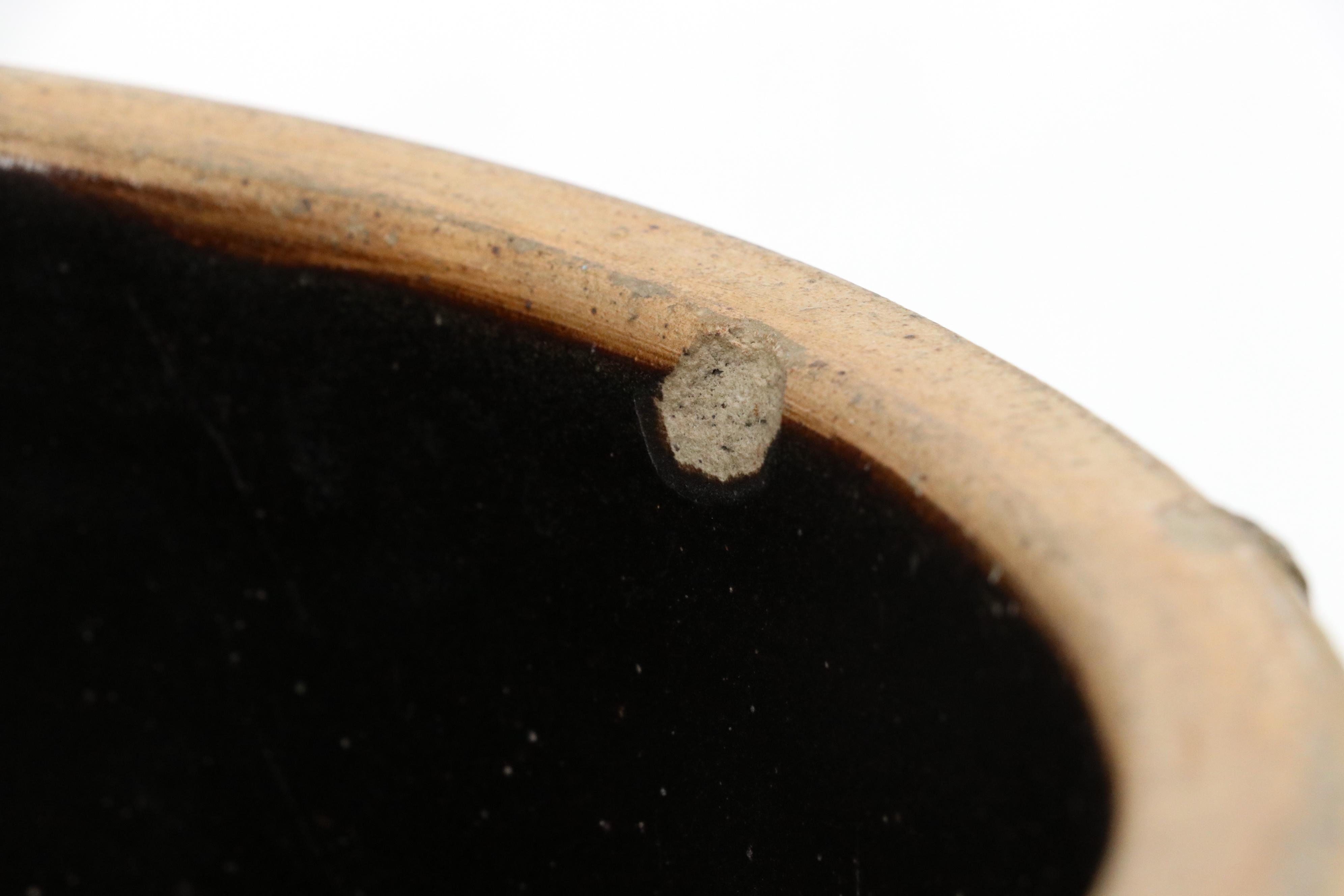 6 Gallon Stoneware Crock with Cobalt Target and Bee Sting Freehand ...