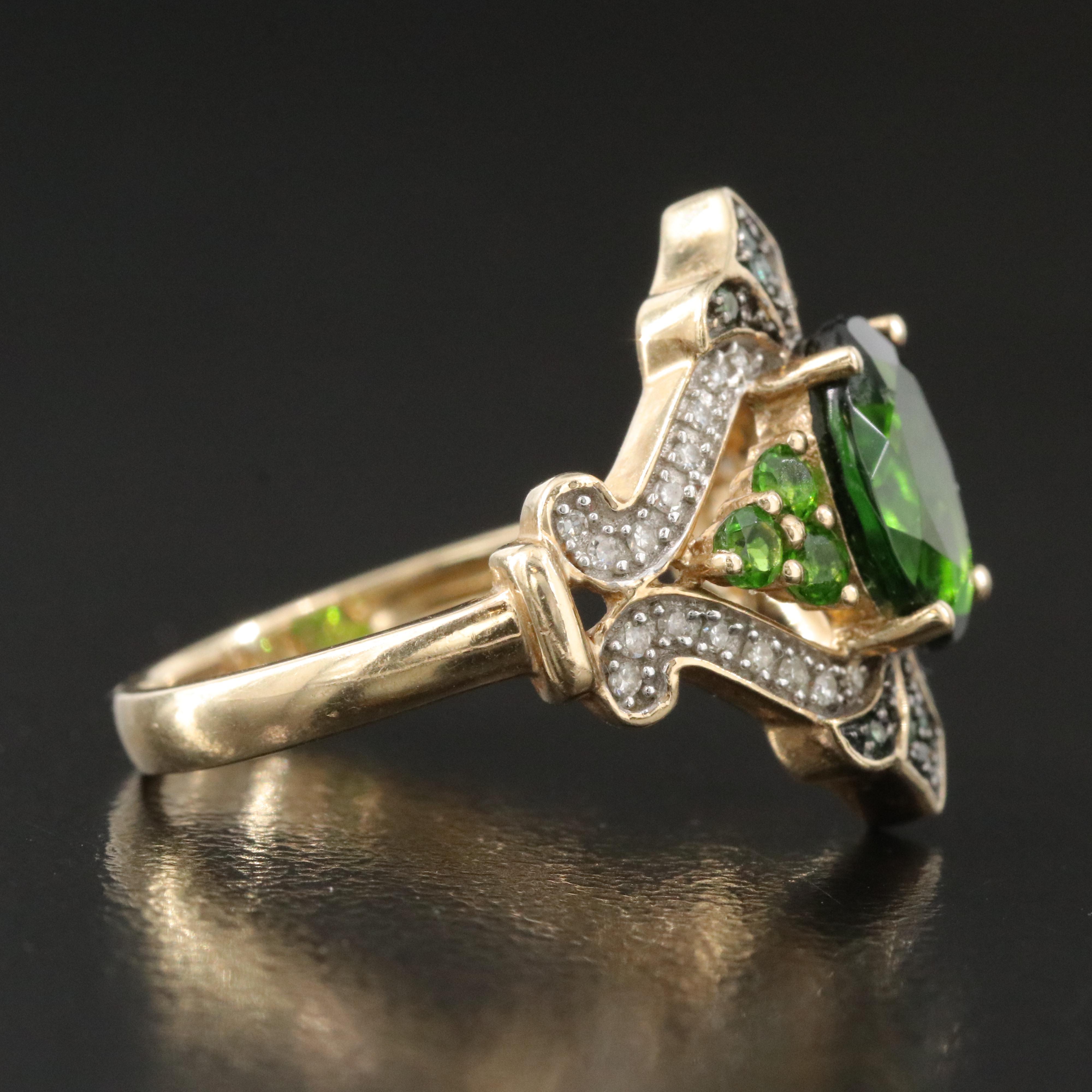 10K Diopside, Peridot and Diamond Ring with Lab Grown Fancy Diamonds | EBTH