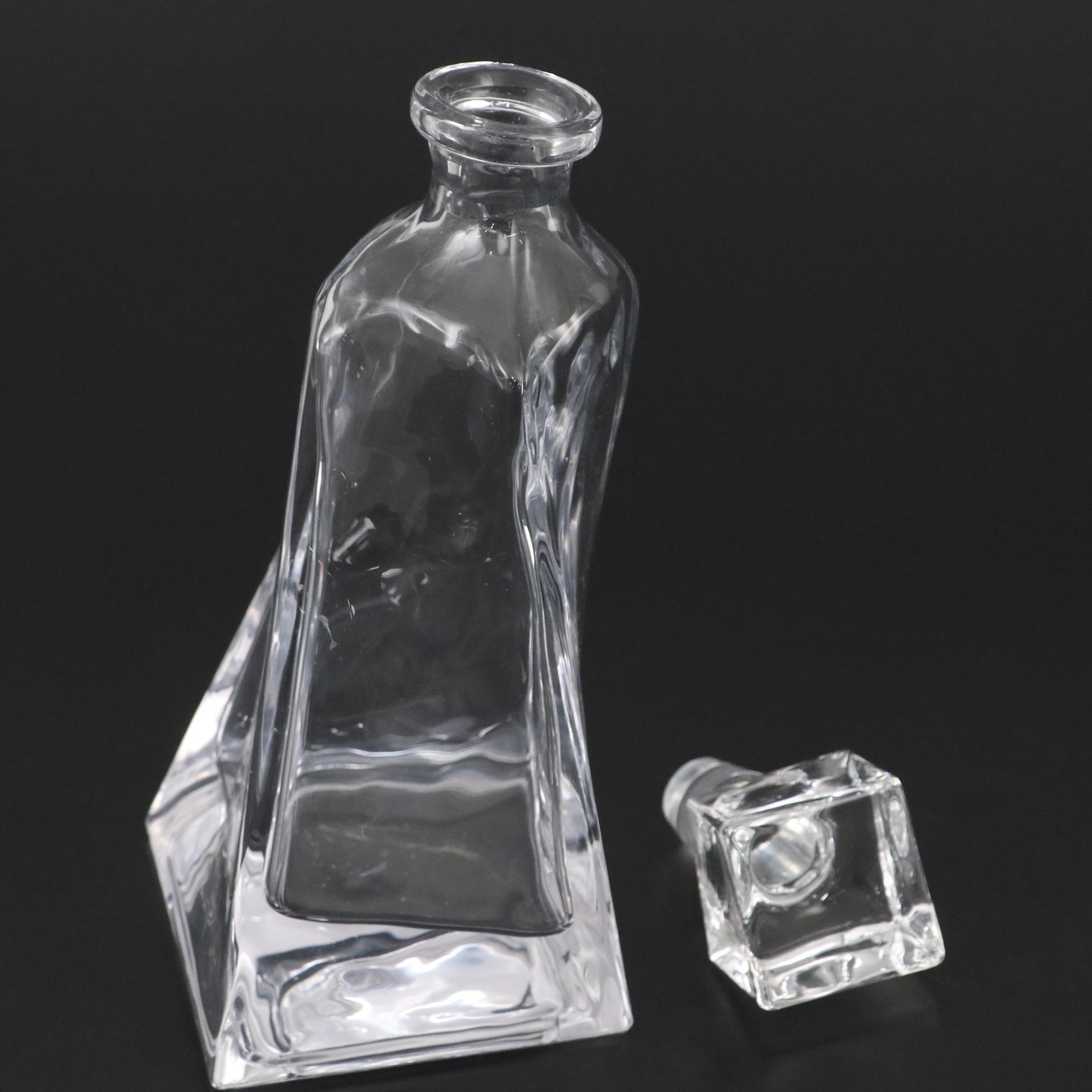 Joy Jolt "Atlas" Crystal Decanter and Whiskey Glasses | Everything But ...