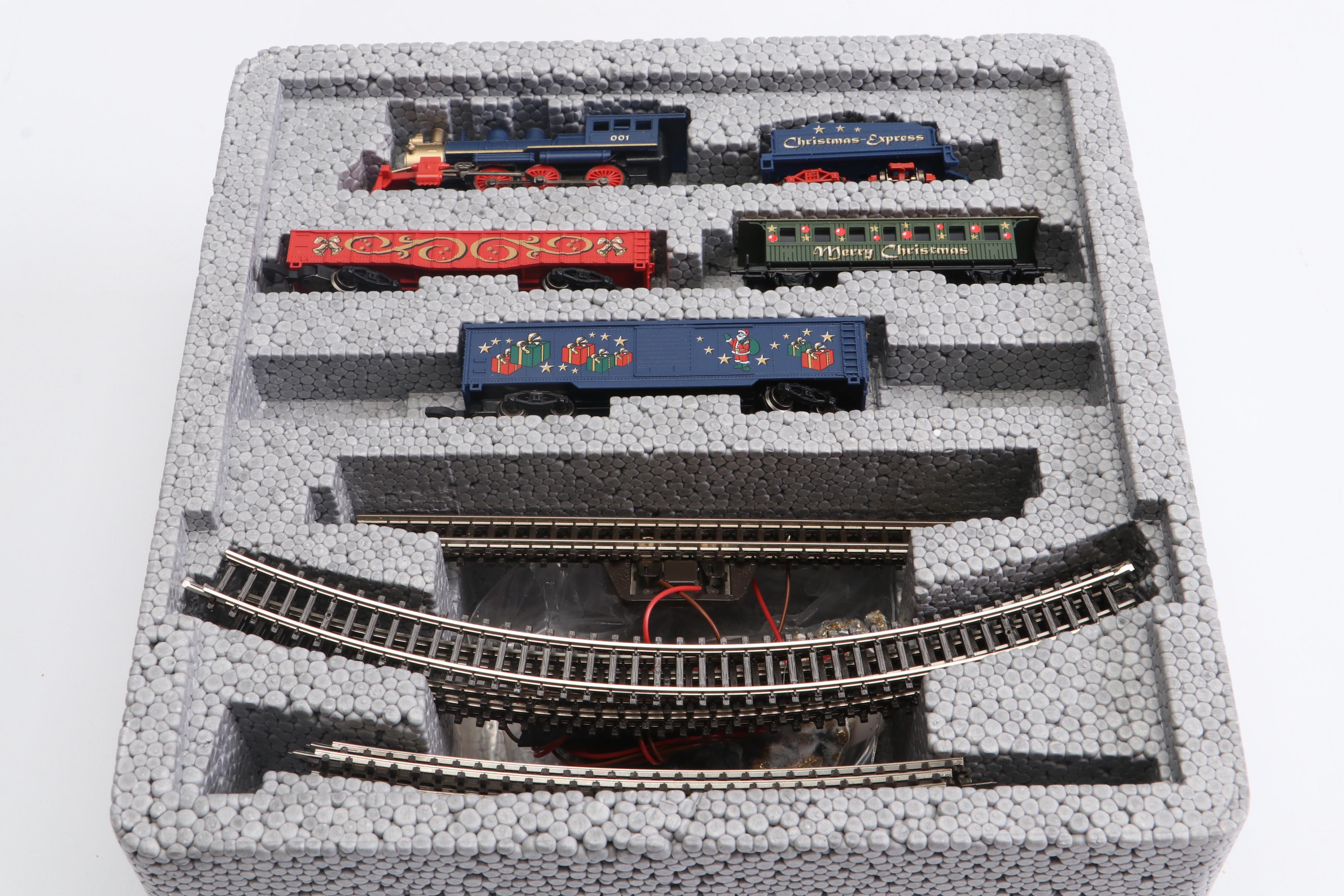 Märklin Christmas Edition Mini Electric Train Set | EBTH