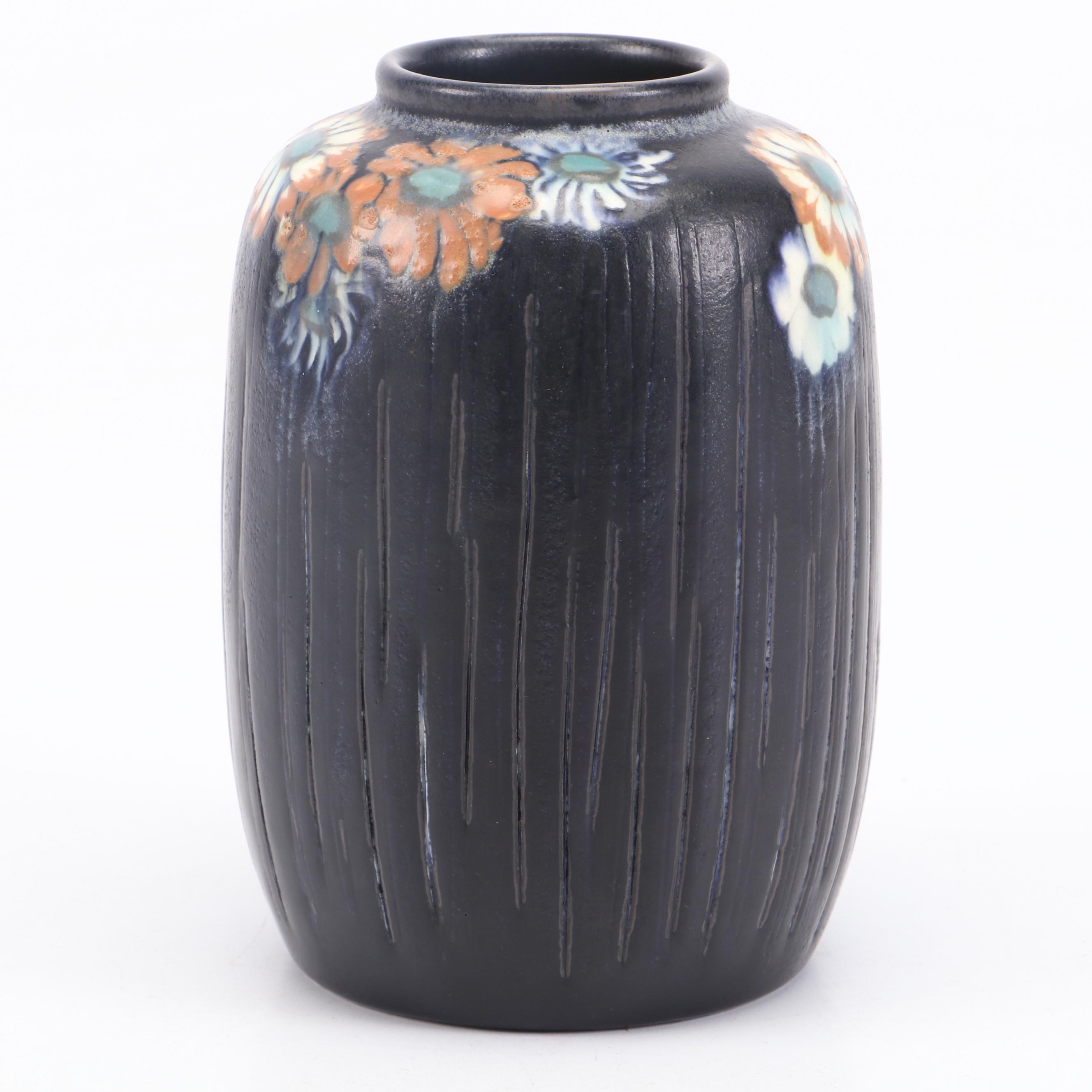 Kate Curry for Rookwood Pottery Vase, 1916 | EBTH