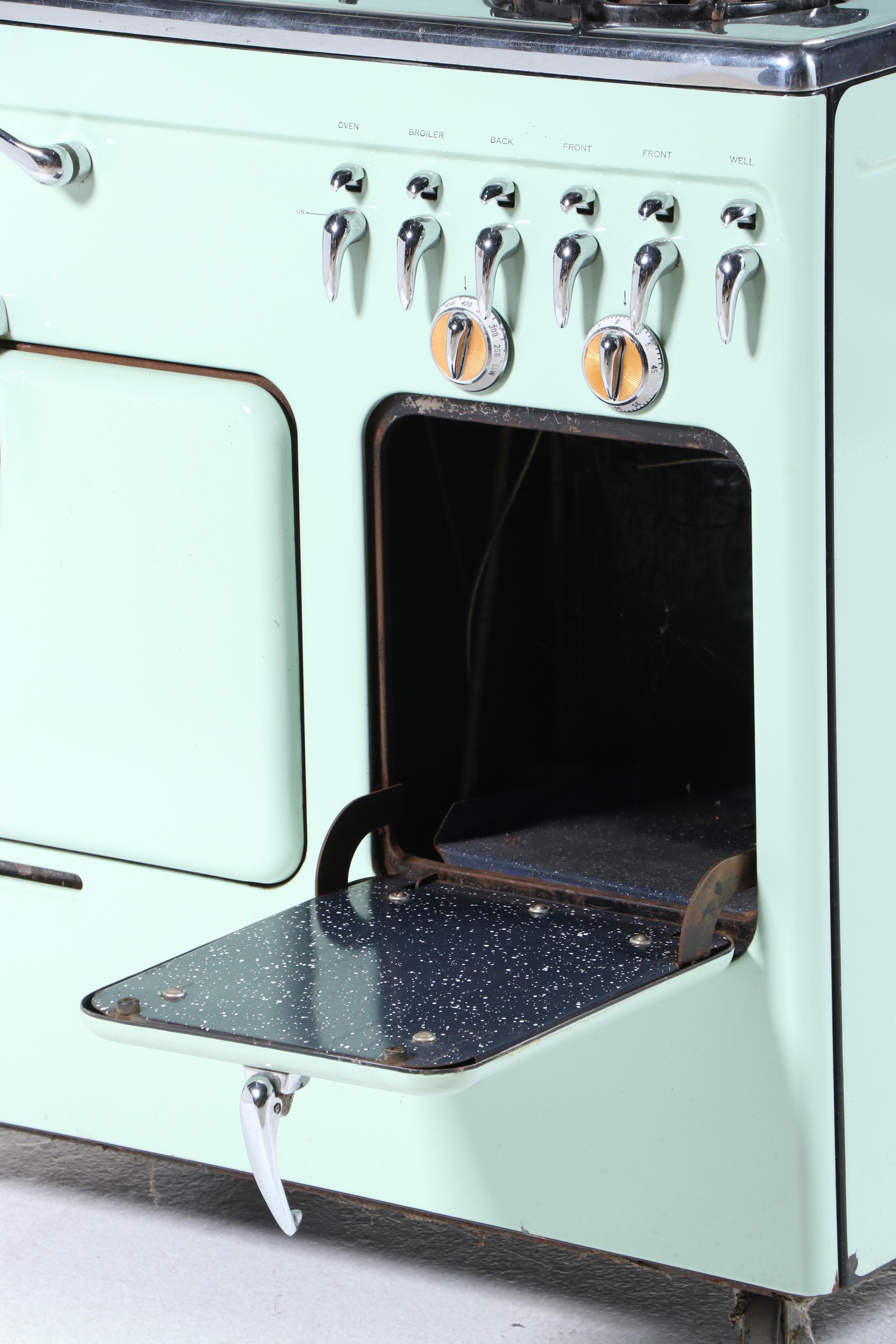 Chambers Mid Century Modern Mint Green Enameled Gas Range | EBTH