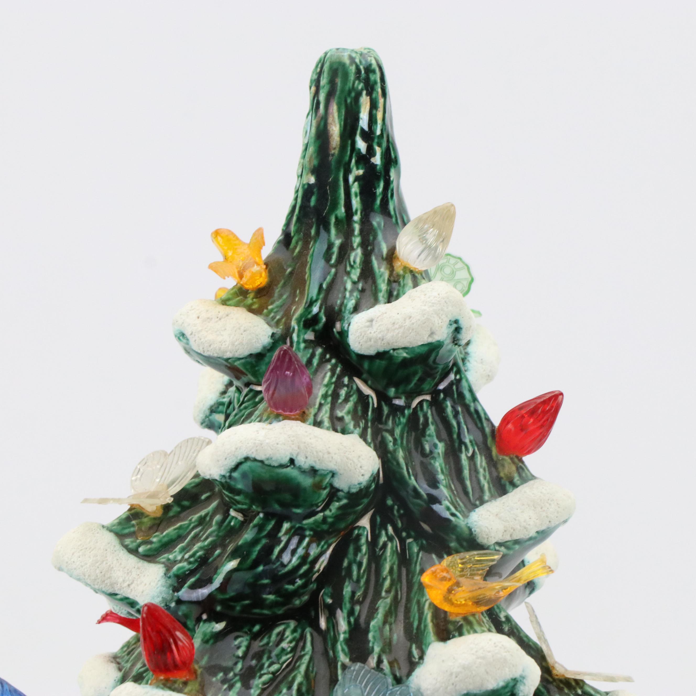 Atlantic Mold Illuminated Ceramic Tabletop Christmas Tree, Late 20th ...