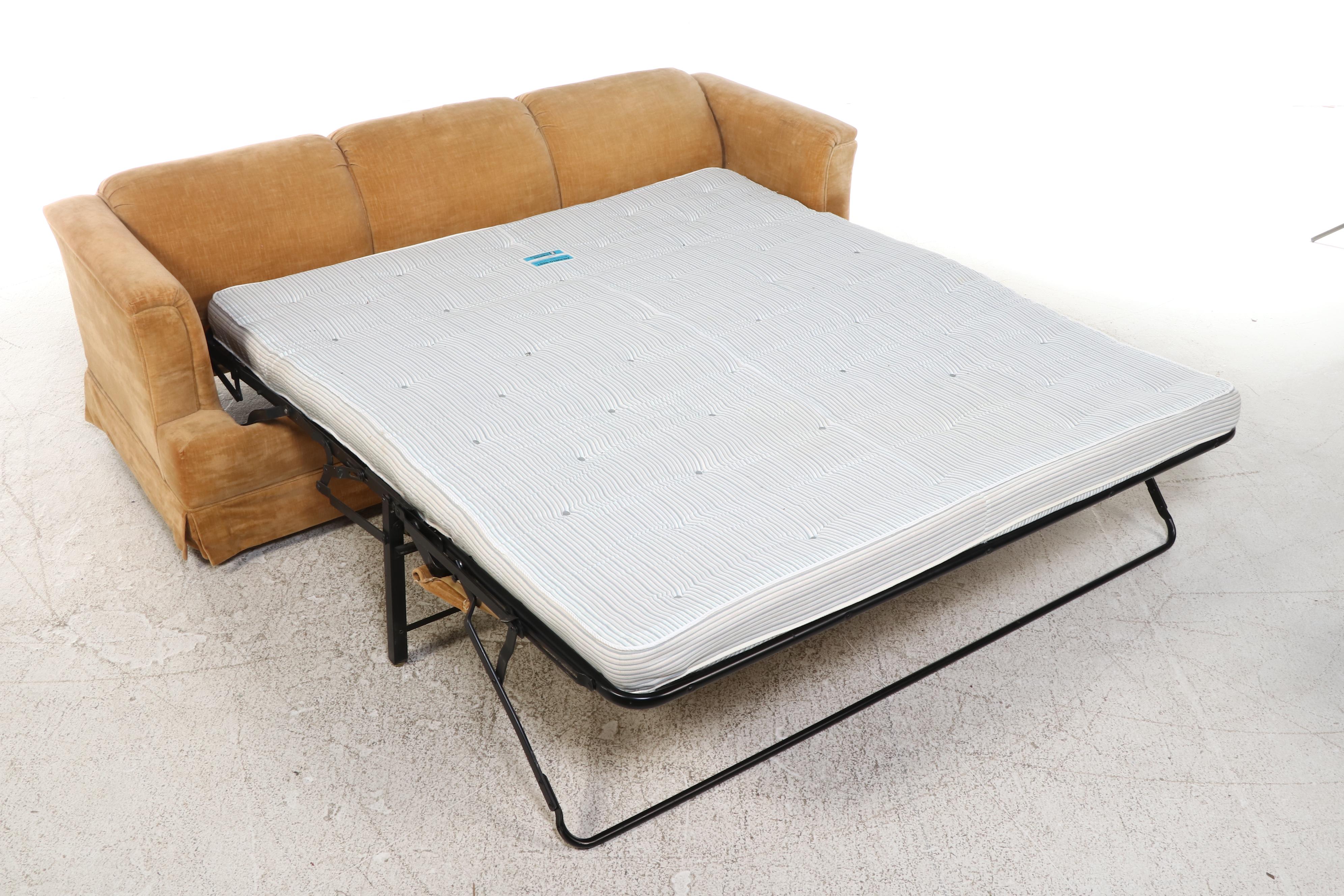 Simmons Hide-A-Bed Velvet Upholstered Sofa, Mid to Late 20th Century | EBTH