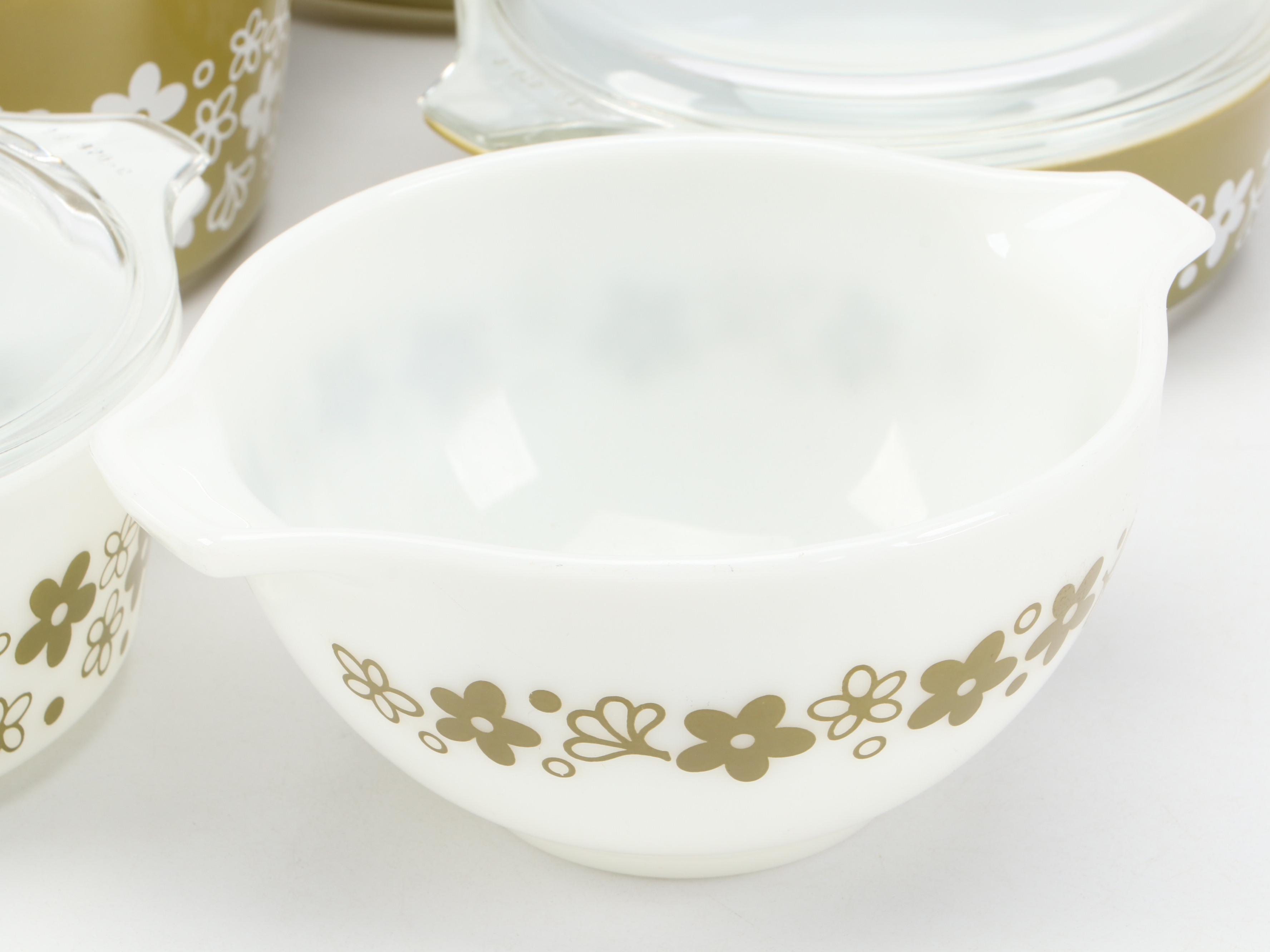 Pyrex "Crazy Daisy" Glass Mixing Bowl and Covered Baking Dishes, 1979 ...